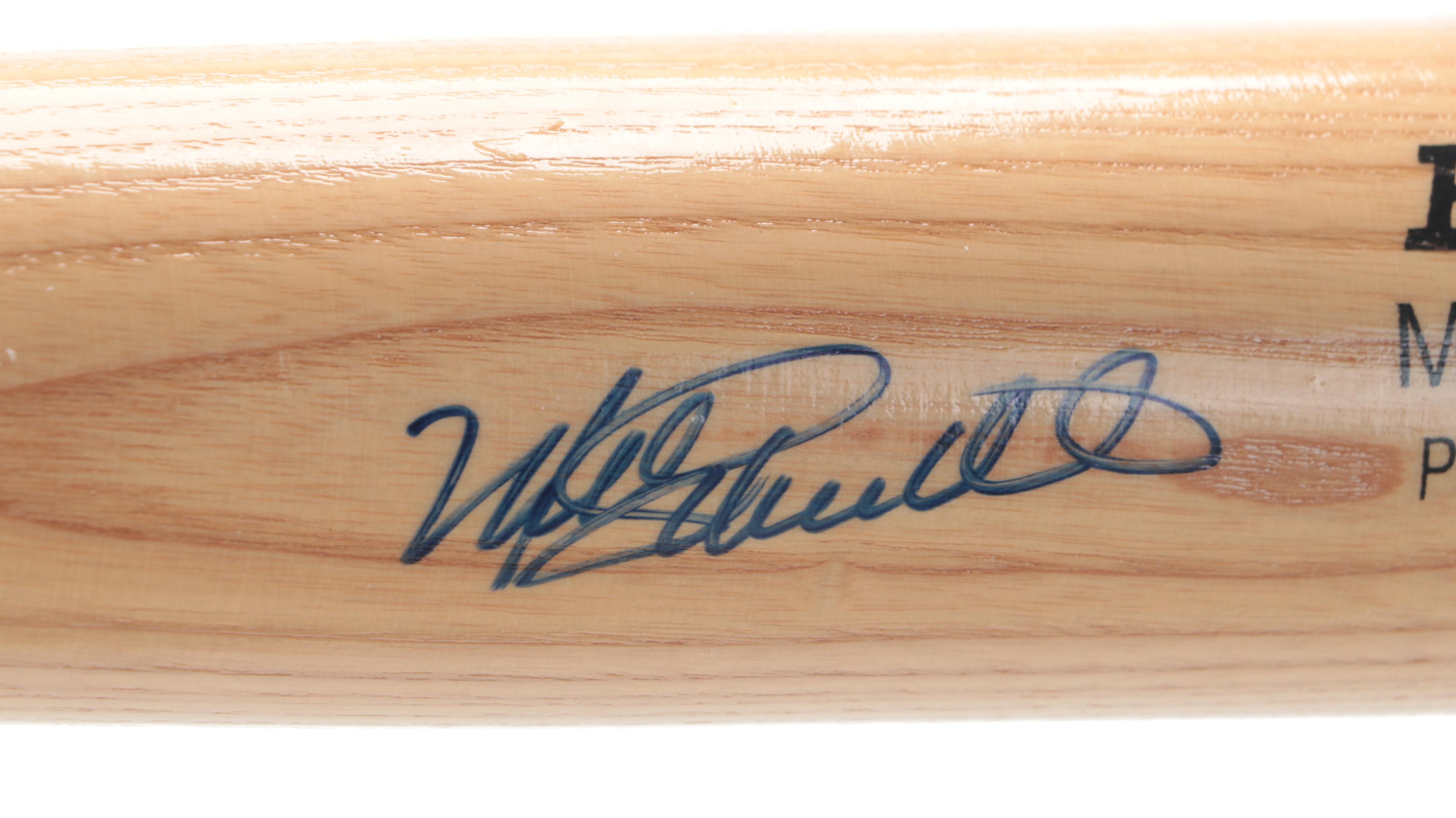 Mike Schmidt Signed Rawlings Baseball Bat with Philadelphia Street Sign ...