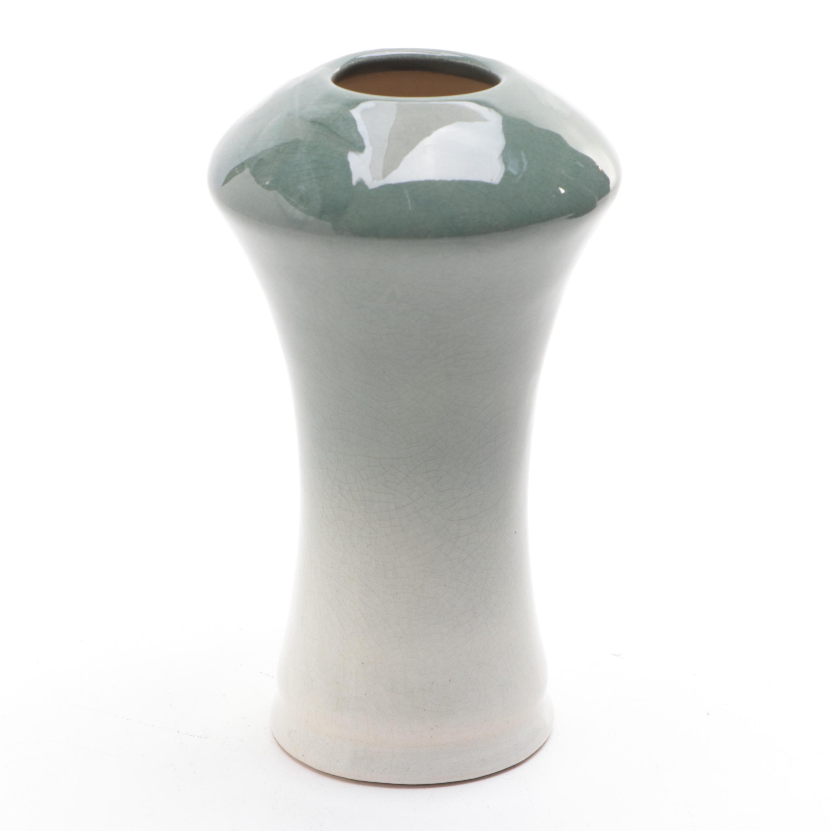 High Gloss Pottery Floral Vase with Other Art Pottery Ceramic Vase | EBTH