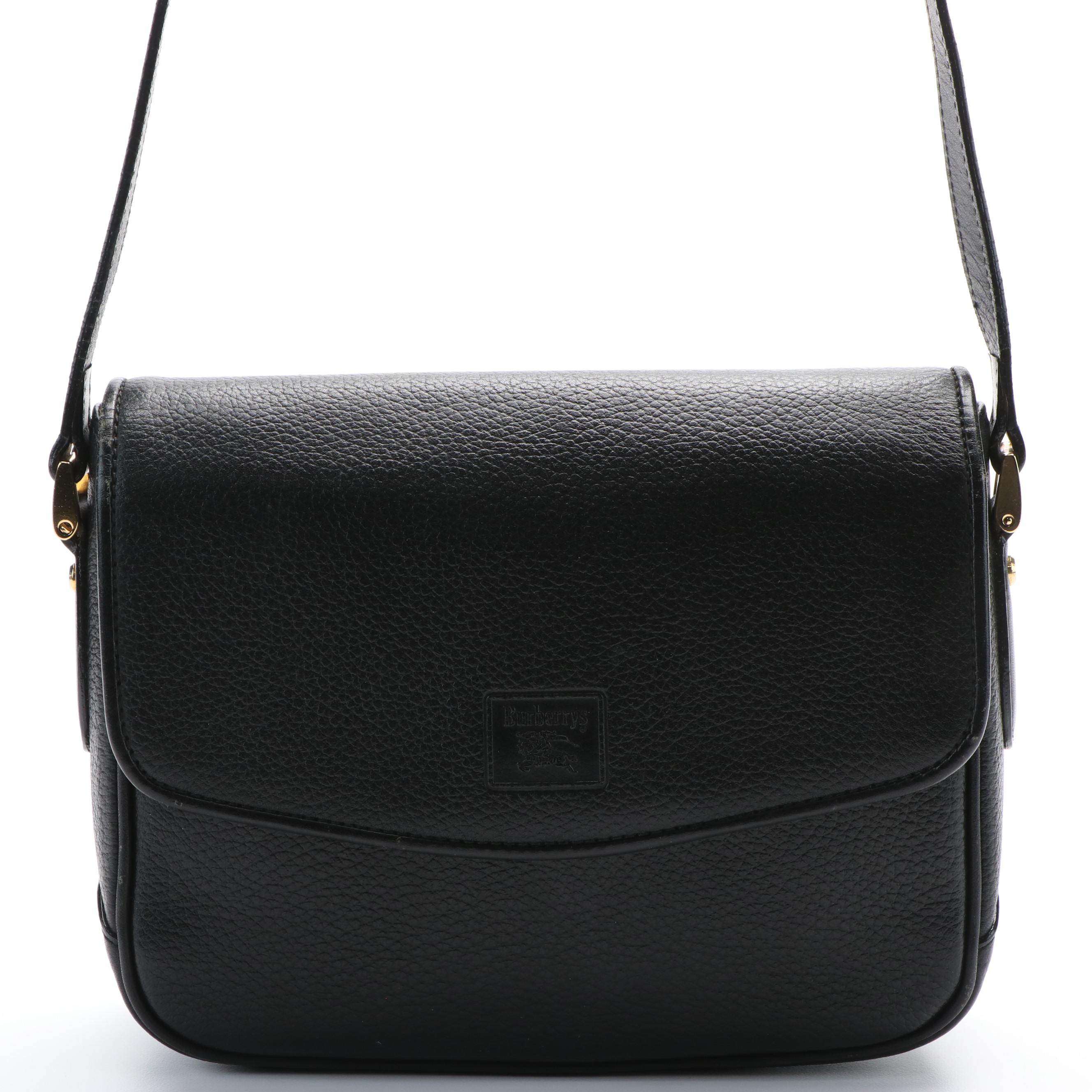 Burberrys Black Grain Leather Crossbody Bag with Haymarket Check Lining ...