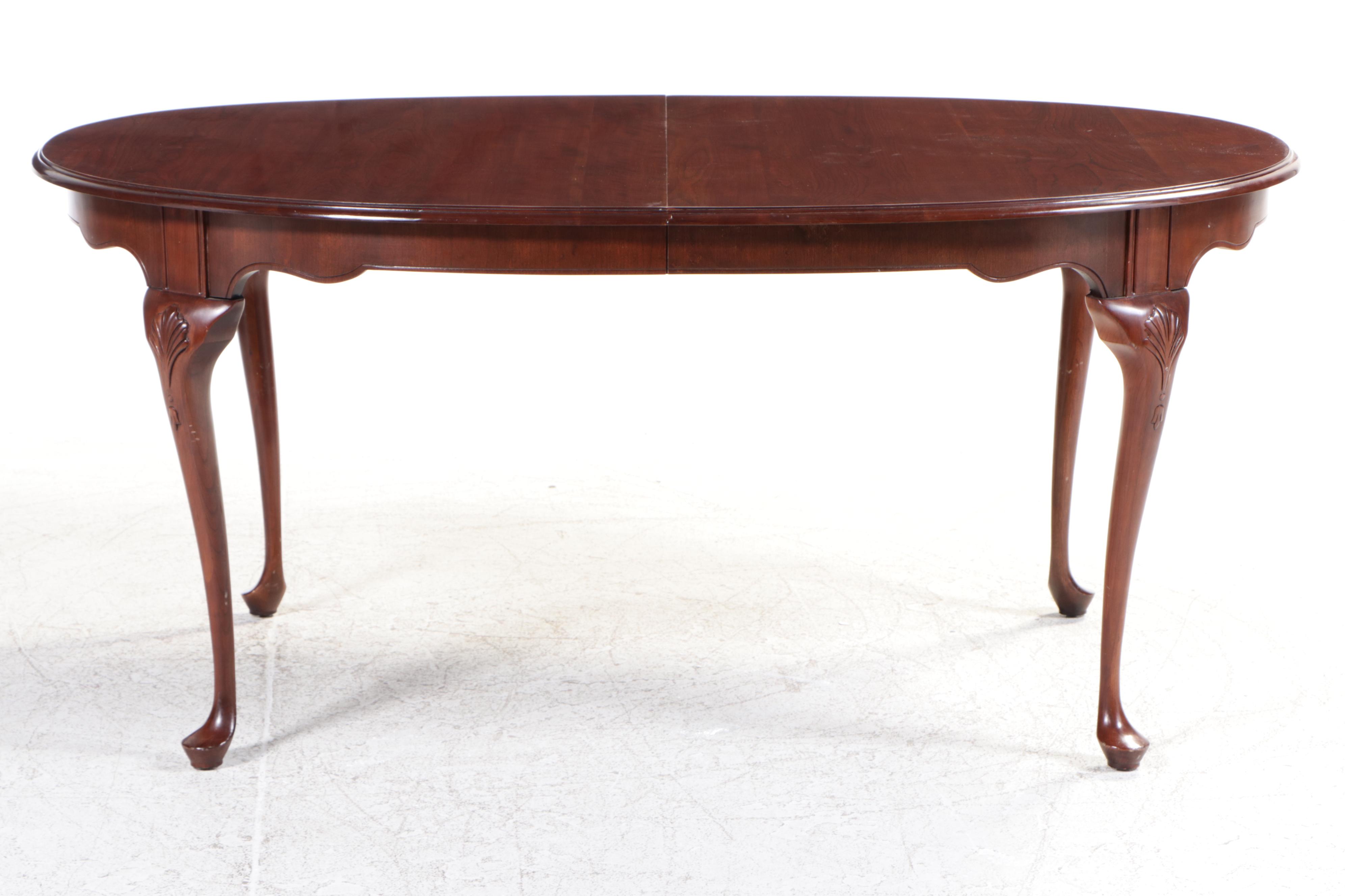 Harden Queen Anne Style Mahogany Extending Dining Table | EBTH