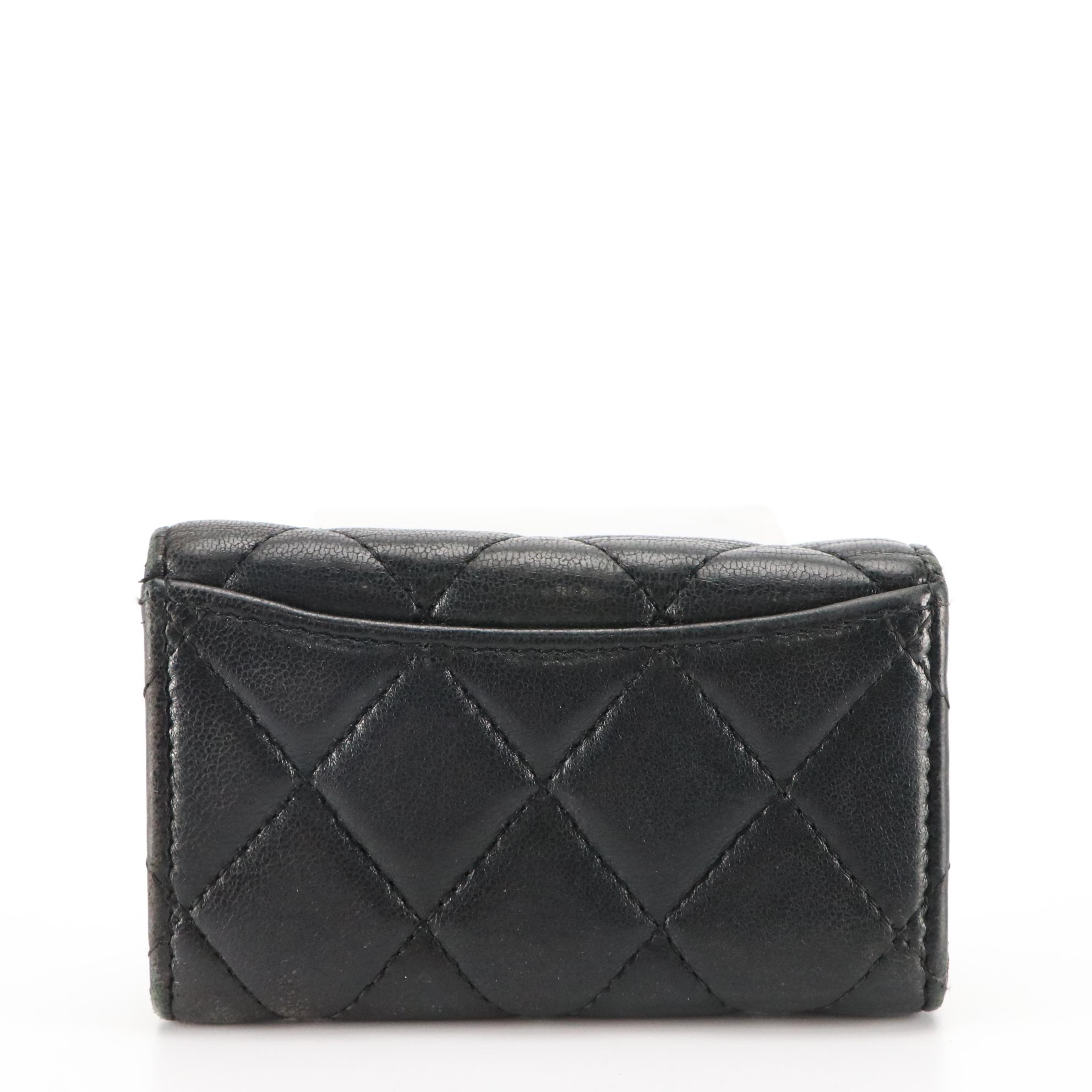 Chanel 6-Key Holder in Black Quilted Leather | EBTH