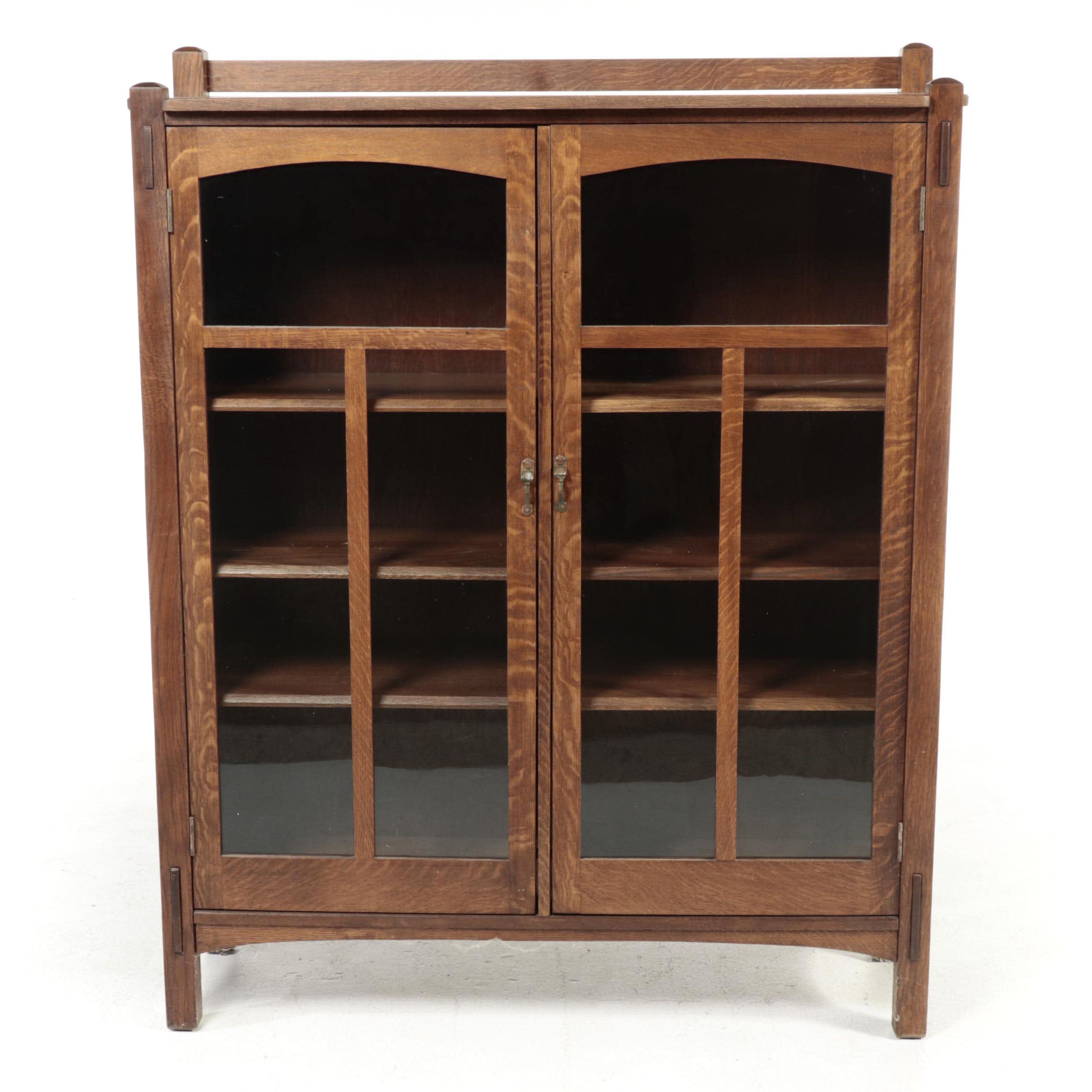 Limbert Arts and Crafts Quartersawn Oak Bookcase, Early 20th Century | EBTH