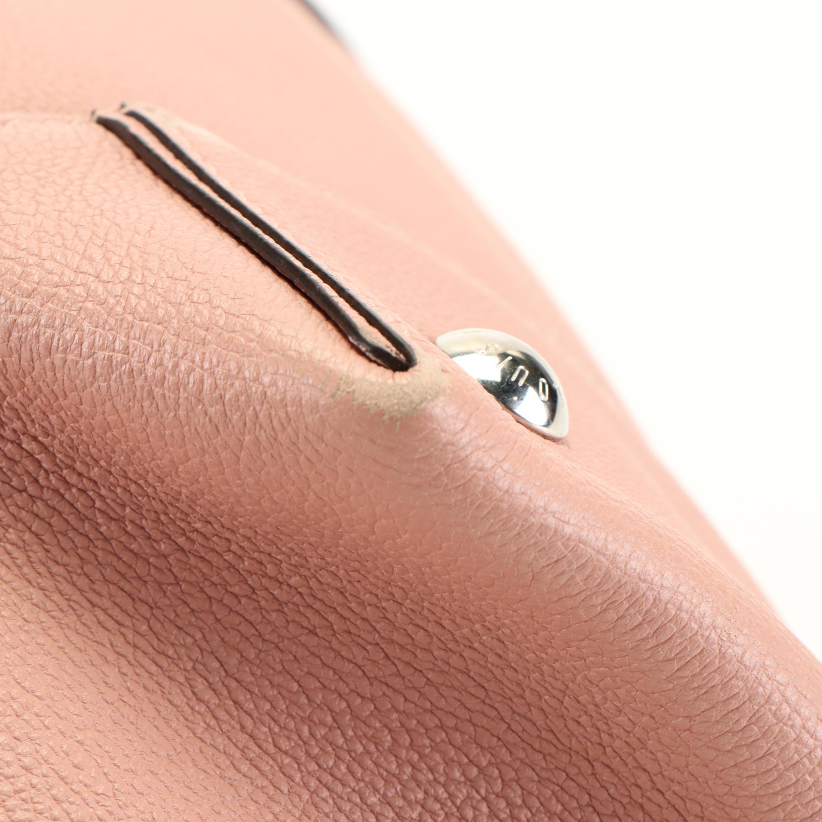 Louis Vuitton Lockit MM Handbag in Pink Veau Cachemire Leather | EBTH