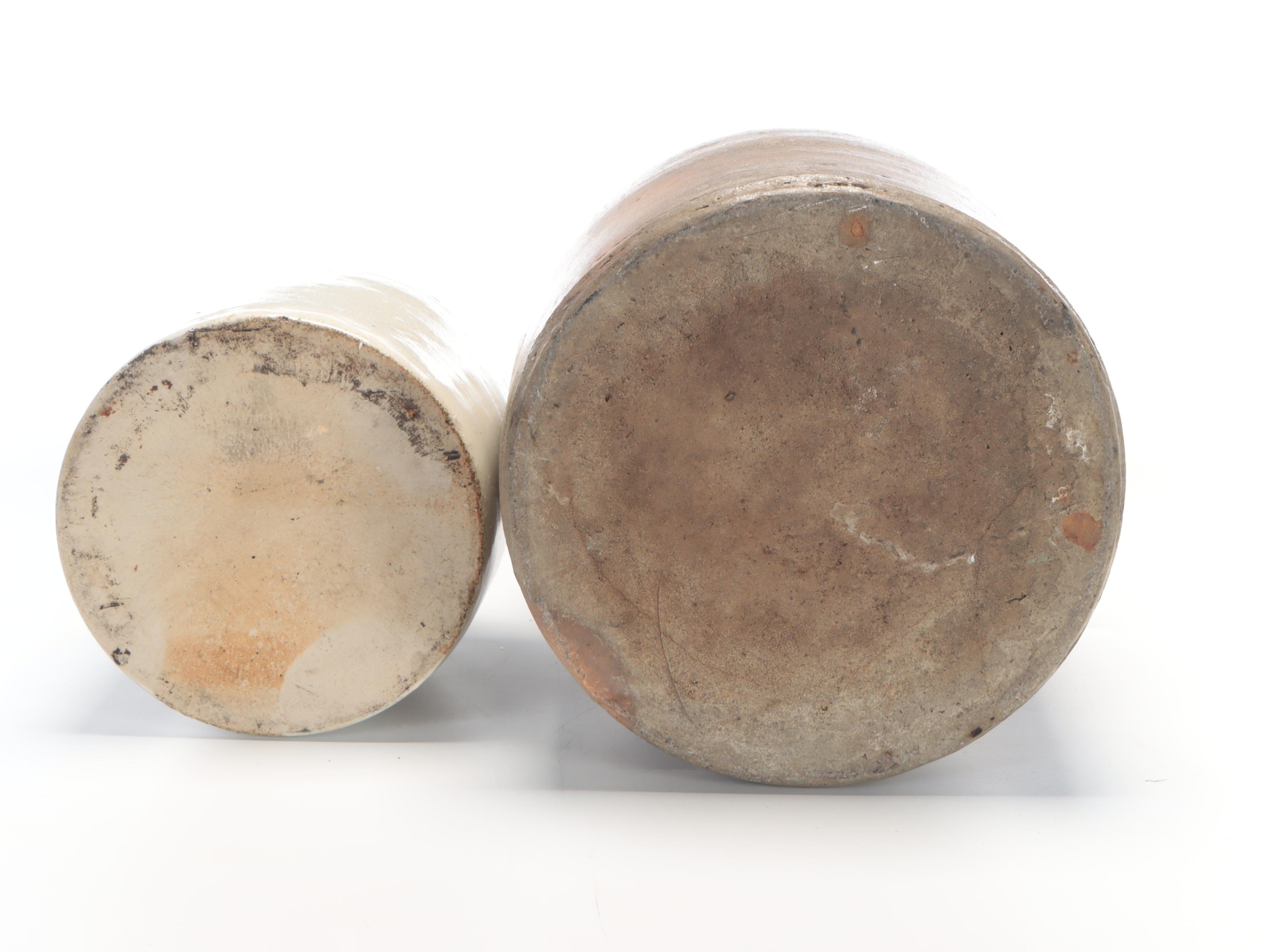 Robinson Ransbottom 8 Gallon Crock with Other Stoneware Jugs | EBTH