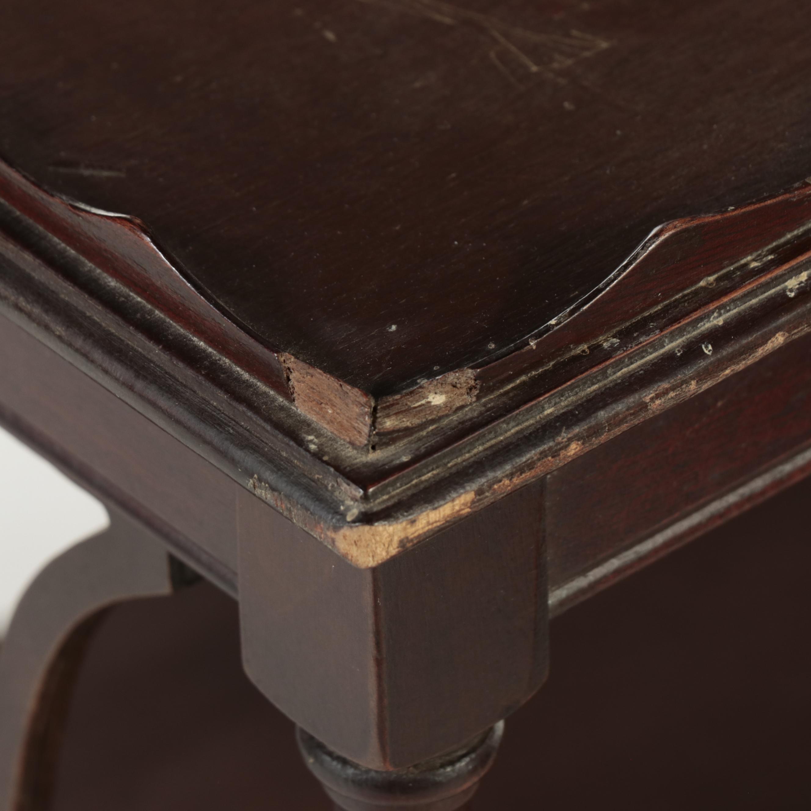 Pair of Hepplewhite Style Tiered Mahogany End Tables | EBTH