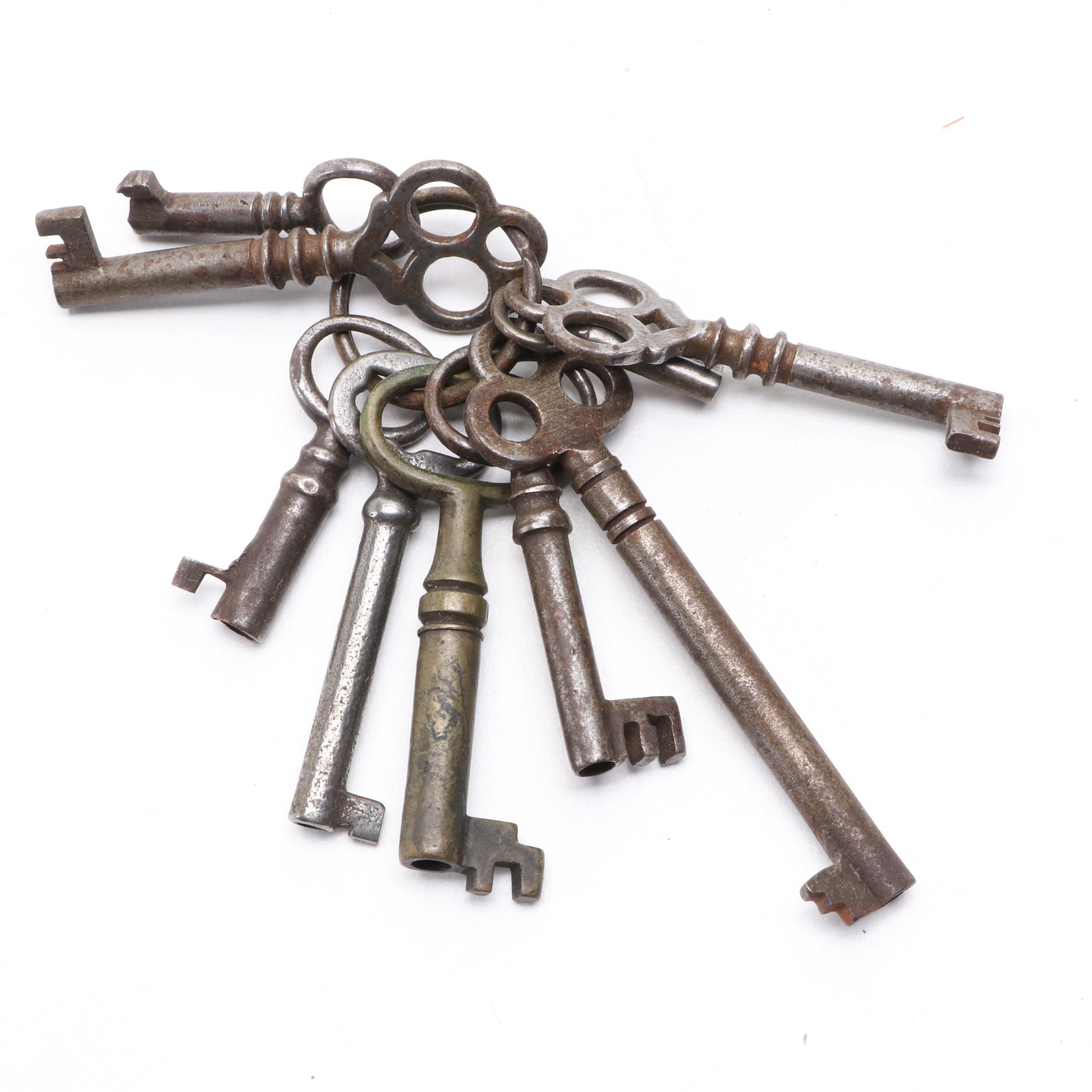 Cast Iron and Metal Skeleton Keys and Clock Keys | EBTH