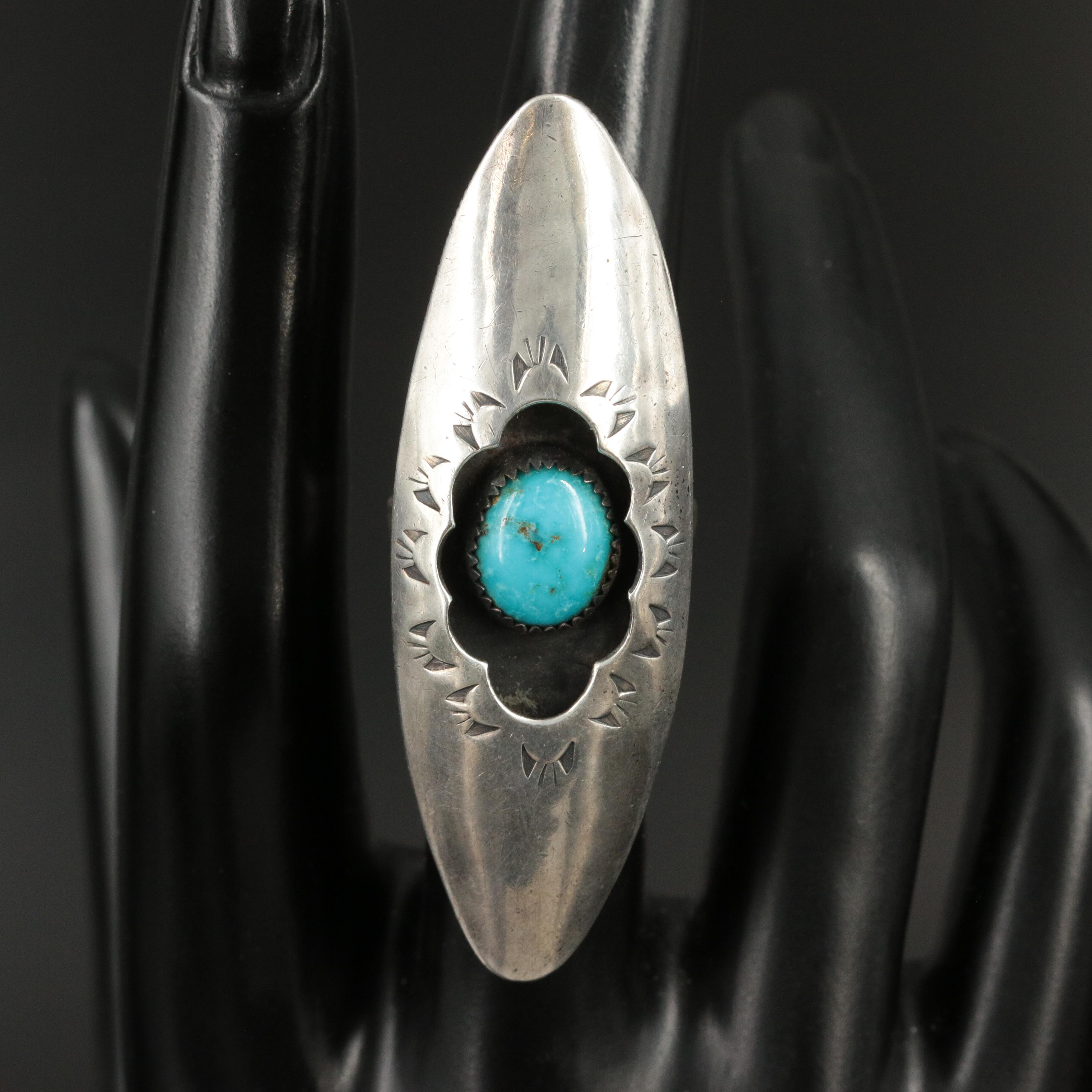 Southwestern Sterling Turquoise Shadowbox Pointer Ring | EBTH