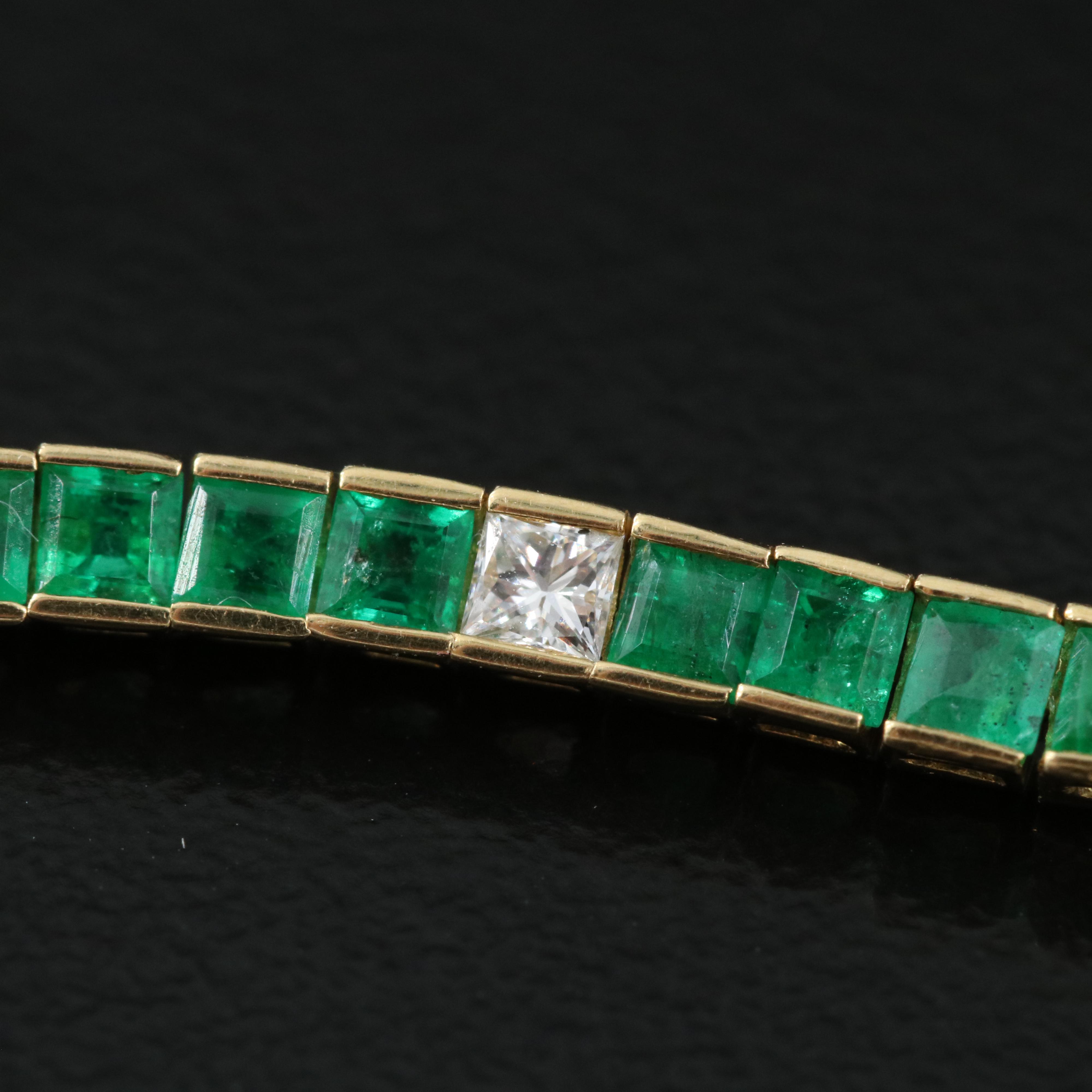 18K Diamond and Emerald Line Bracelet | EBTH