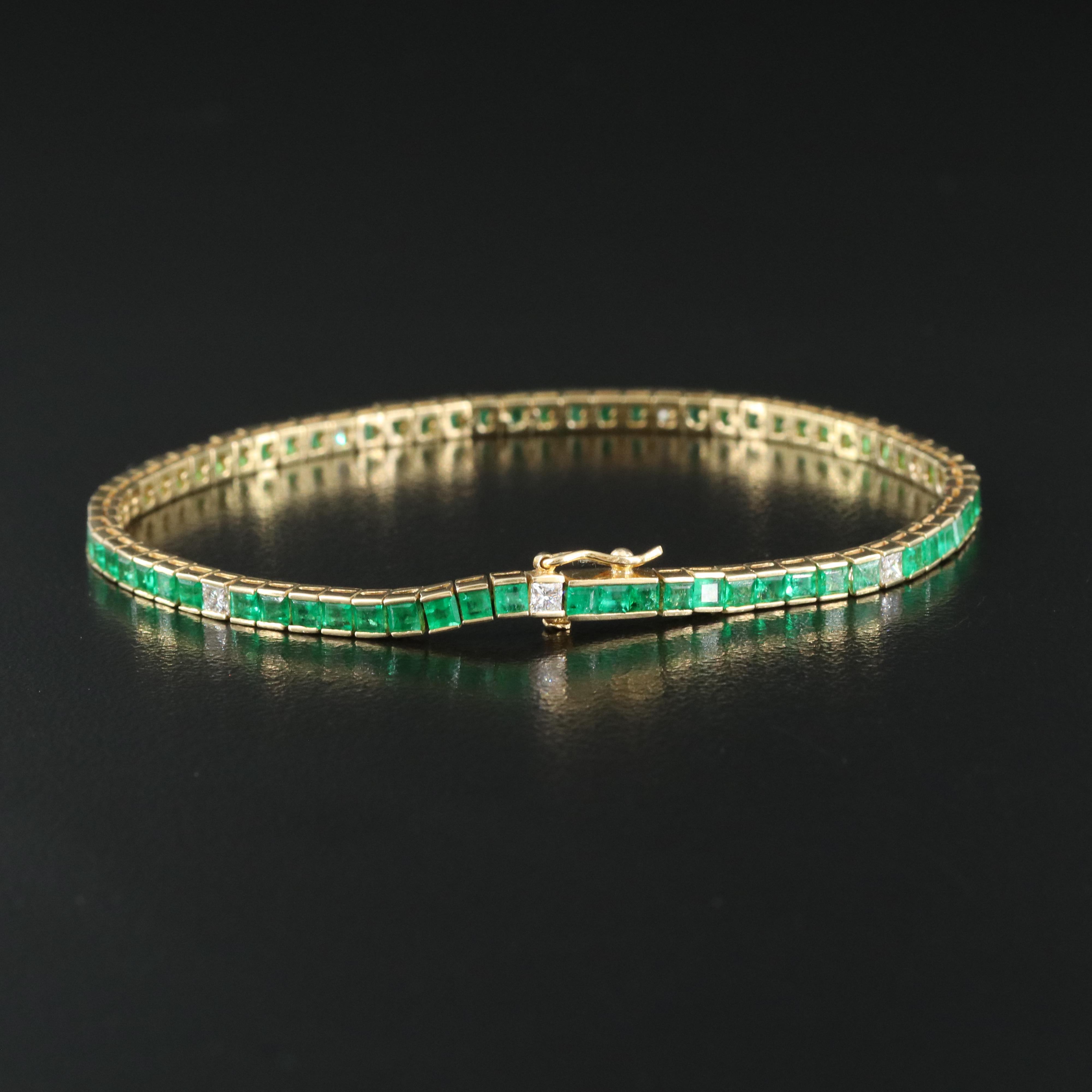 18K Diamond and Emerald Line Bracelet | EBTH