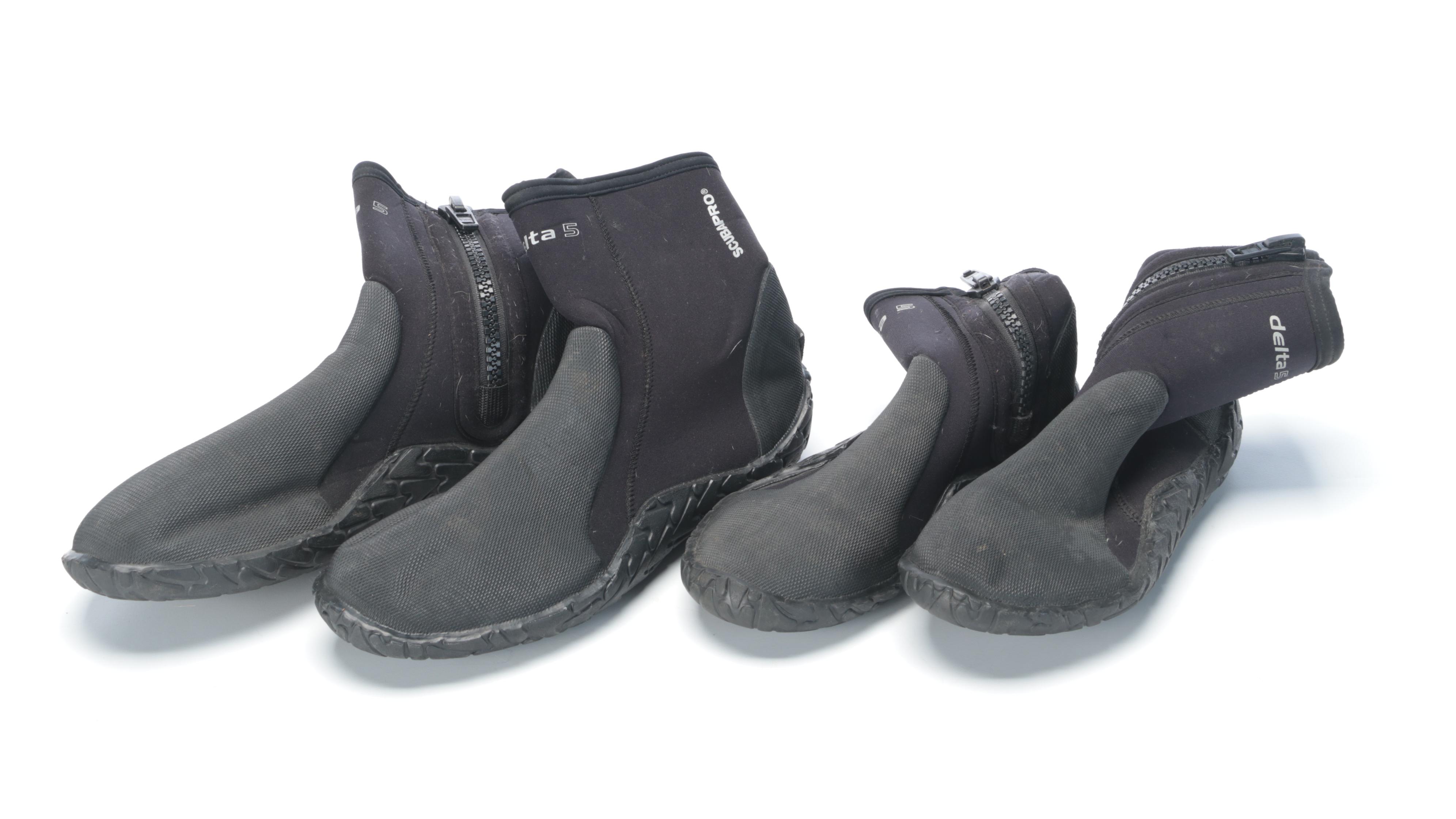 Wake Diving Fins, Scuba Pro Booties, and Other Diving Equipment | EBTH