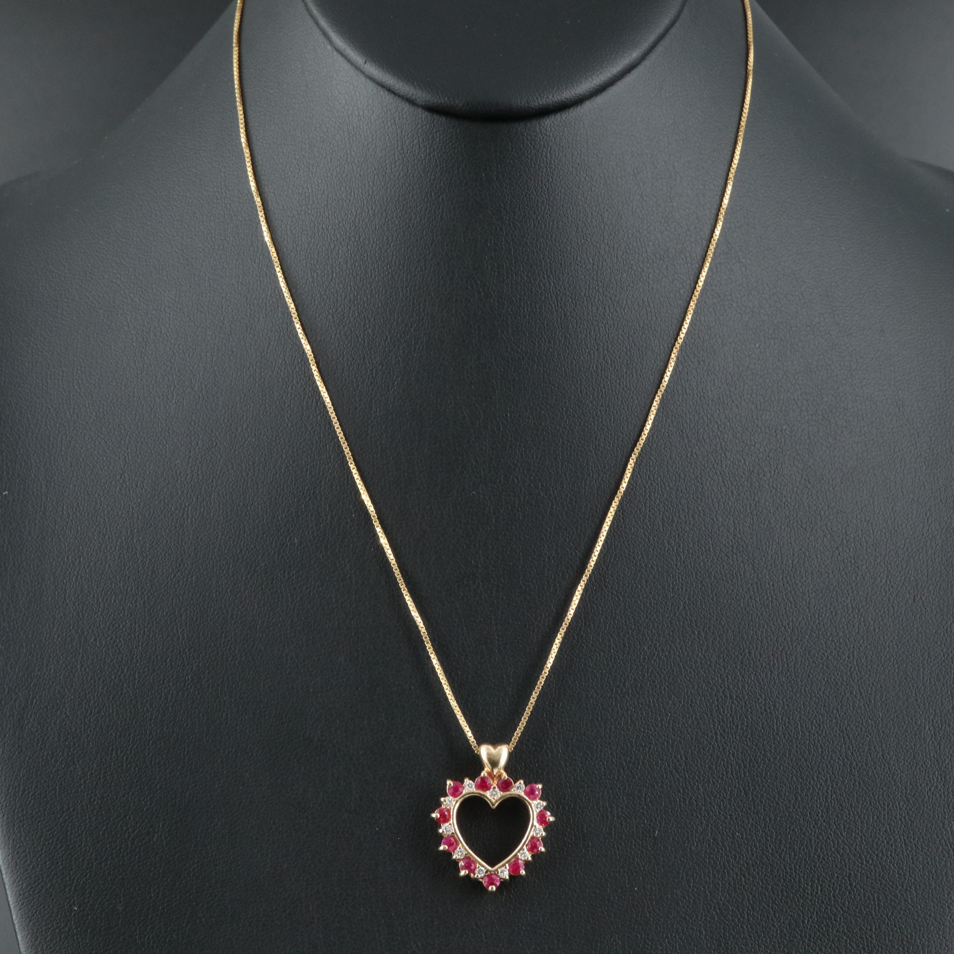 14K Alternating Ruby and Diamond Heart Necklace | EBTH