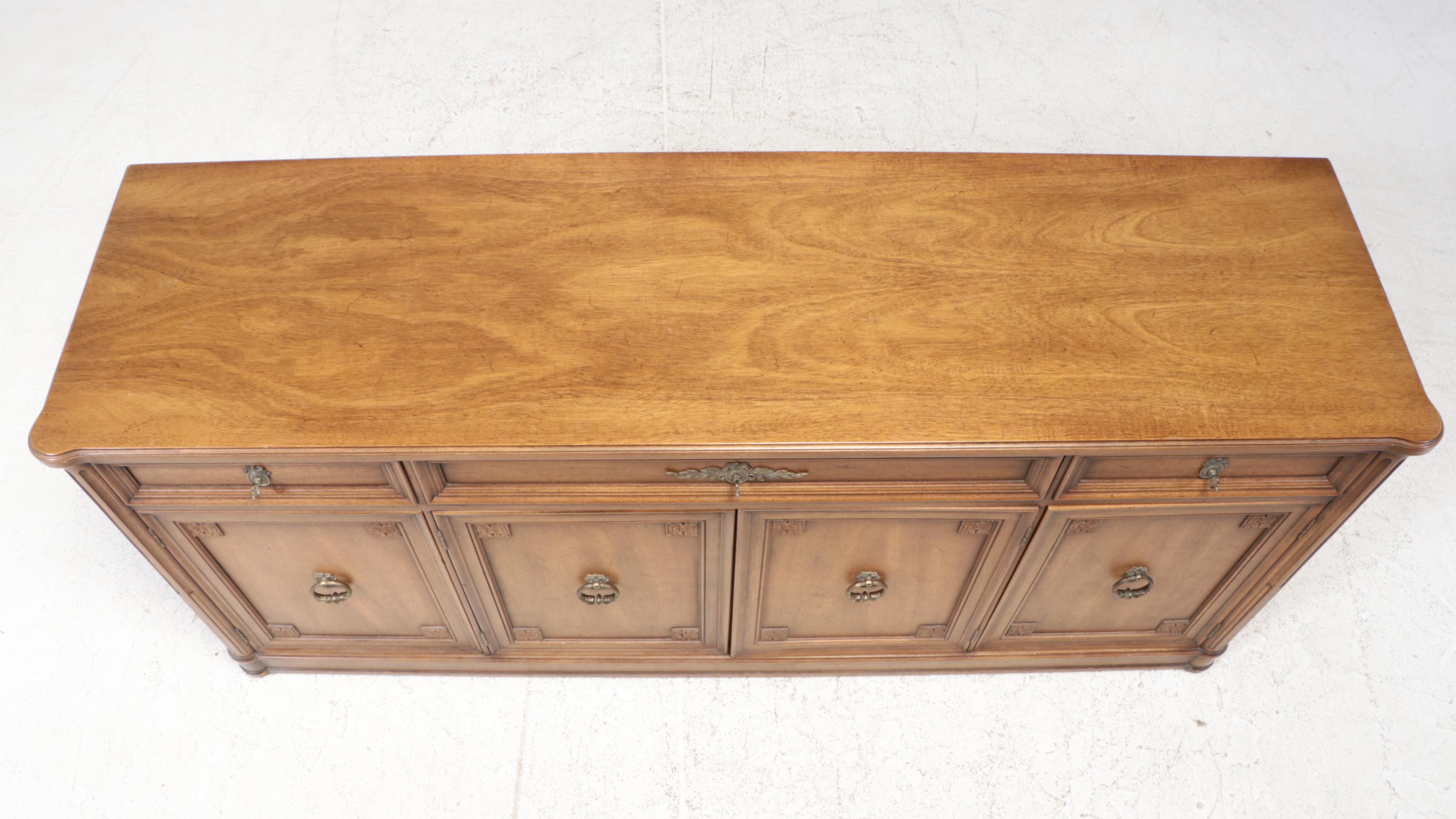 Henredon Louis XVI Style Walnut Buffet | EBTH