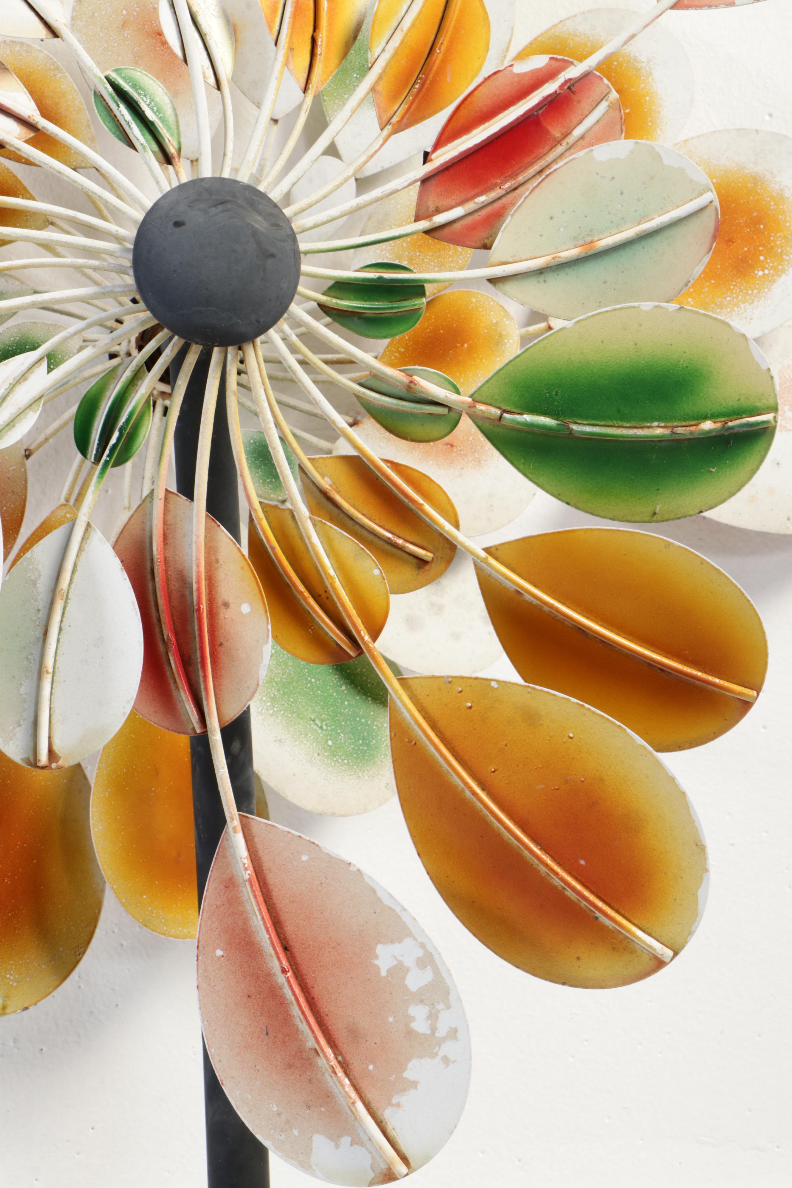 Paint-Decorated Metal Garden Pinwheels | EBTH