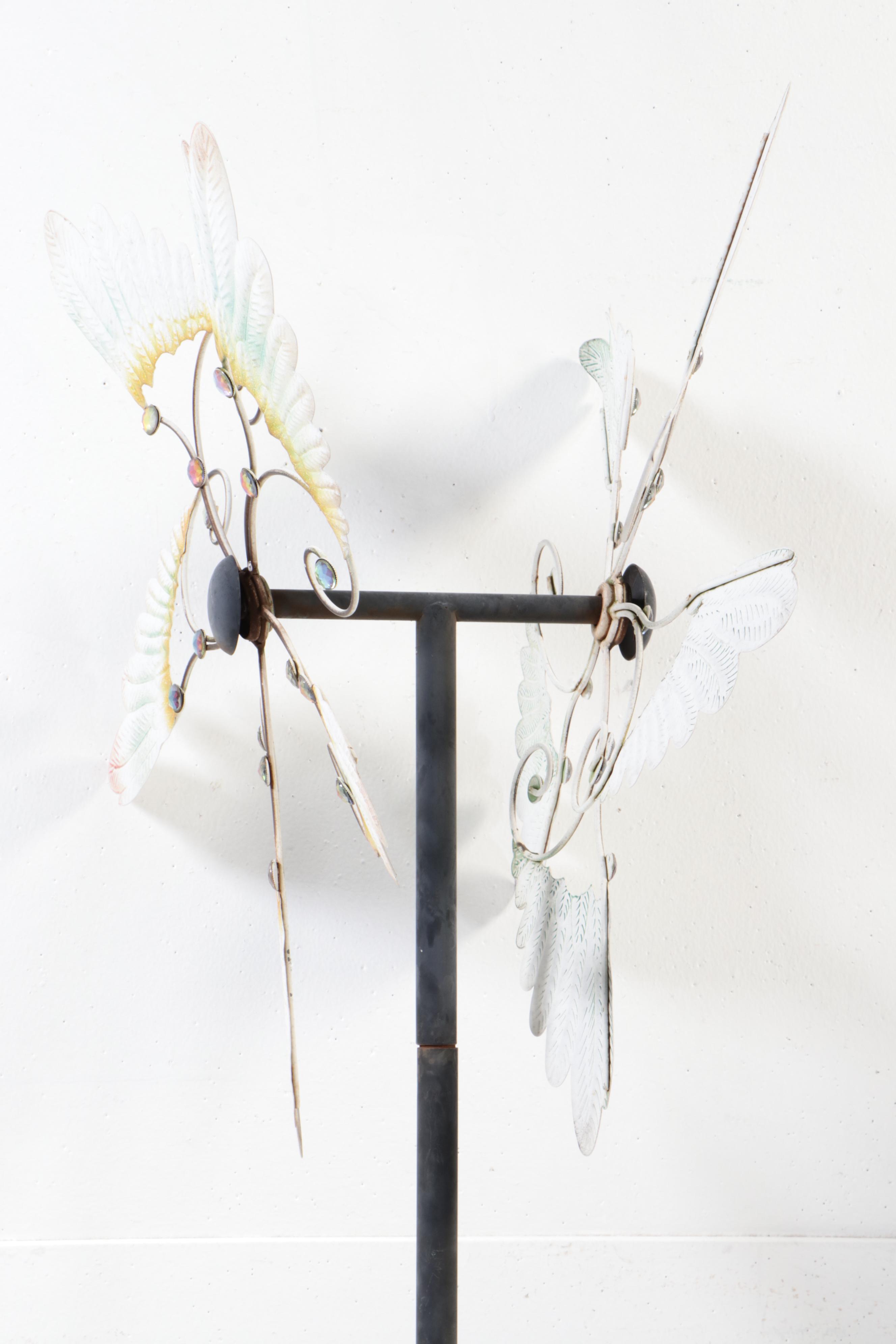 Paint-Decorated Metal Garden Pinwheels | EBTH