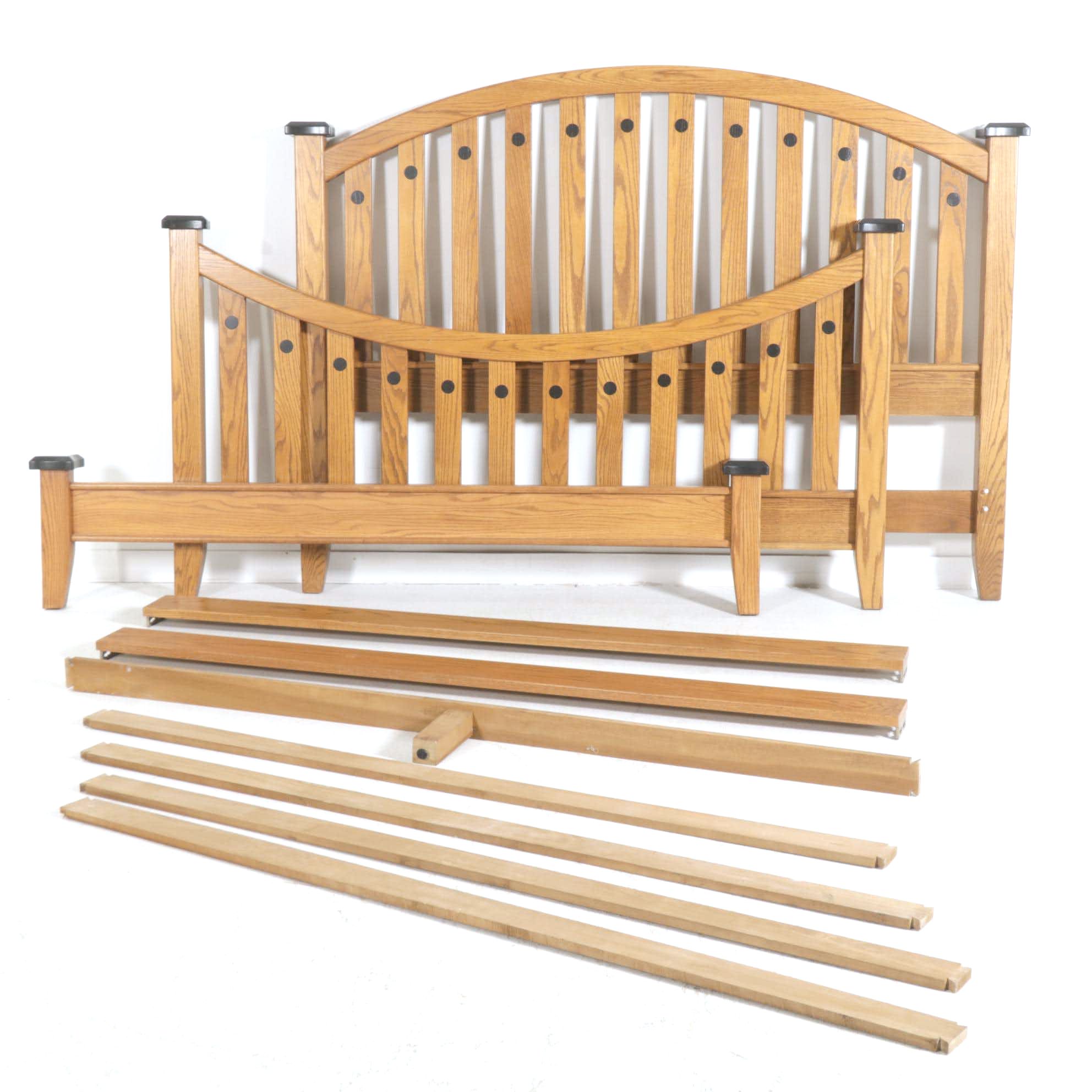 Amish Originals Arched Slat Oak and Ebonized Wood King Size Bed | EBTH