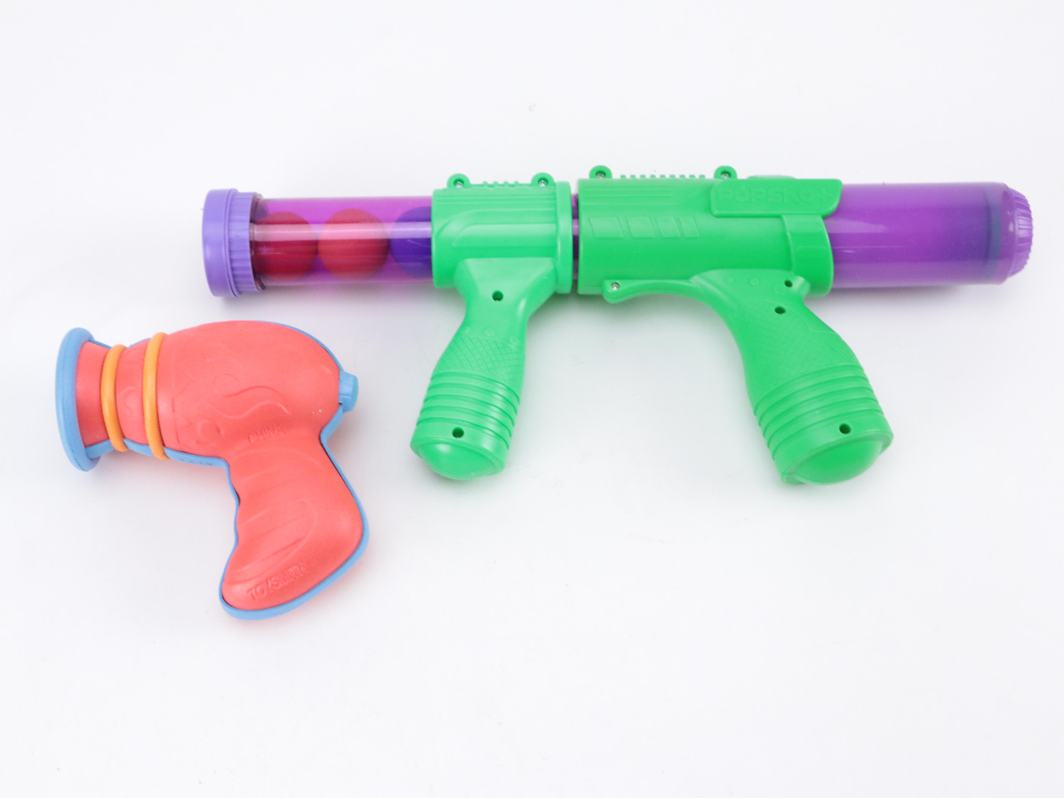 Betsy Alexander's Ray Gun Collection | EBTH