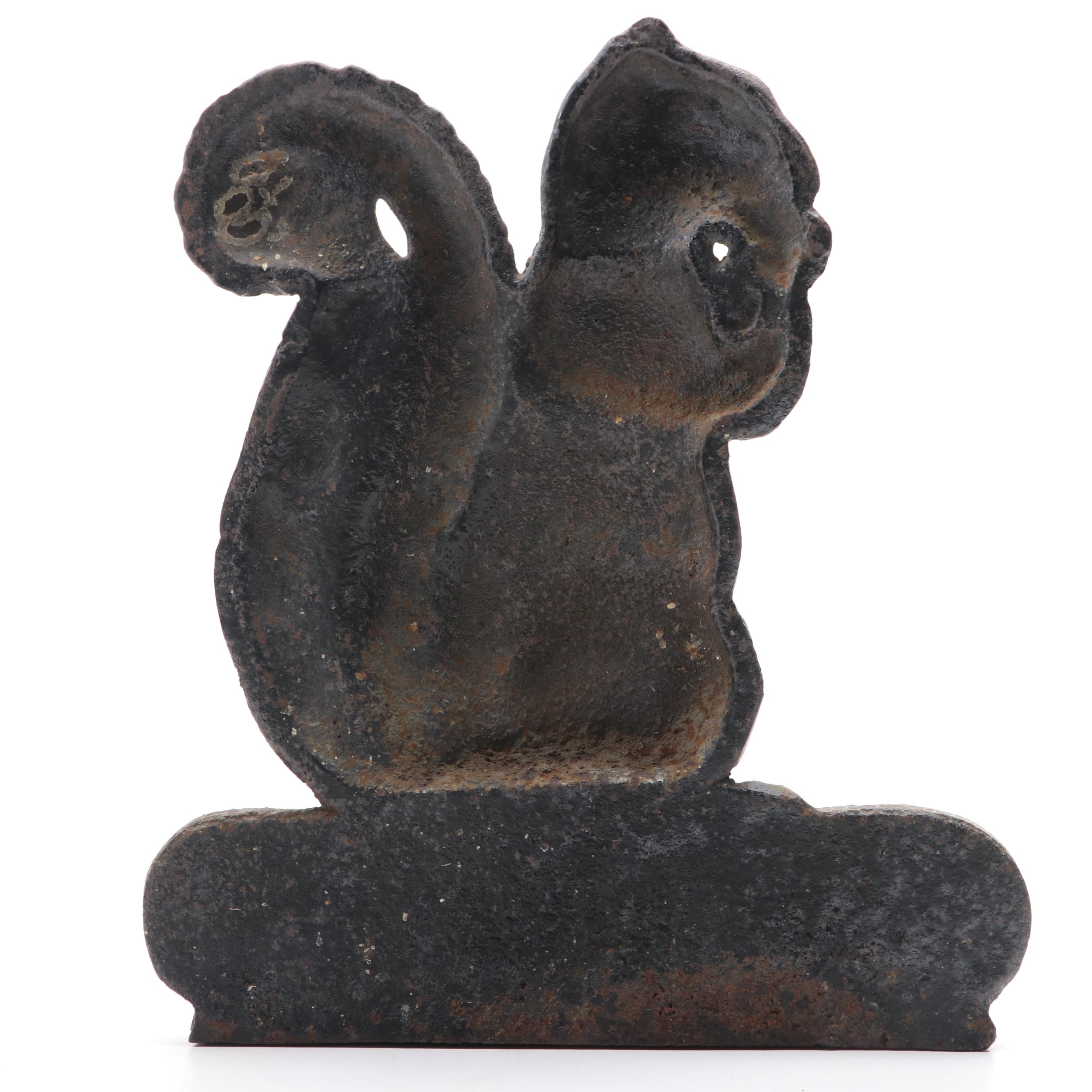 Cast Iron Squirrel Doorstop, Early to Mid-20th Century | EBTH