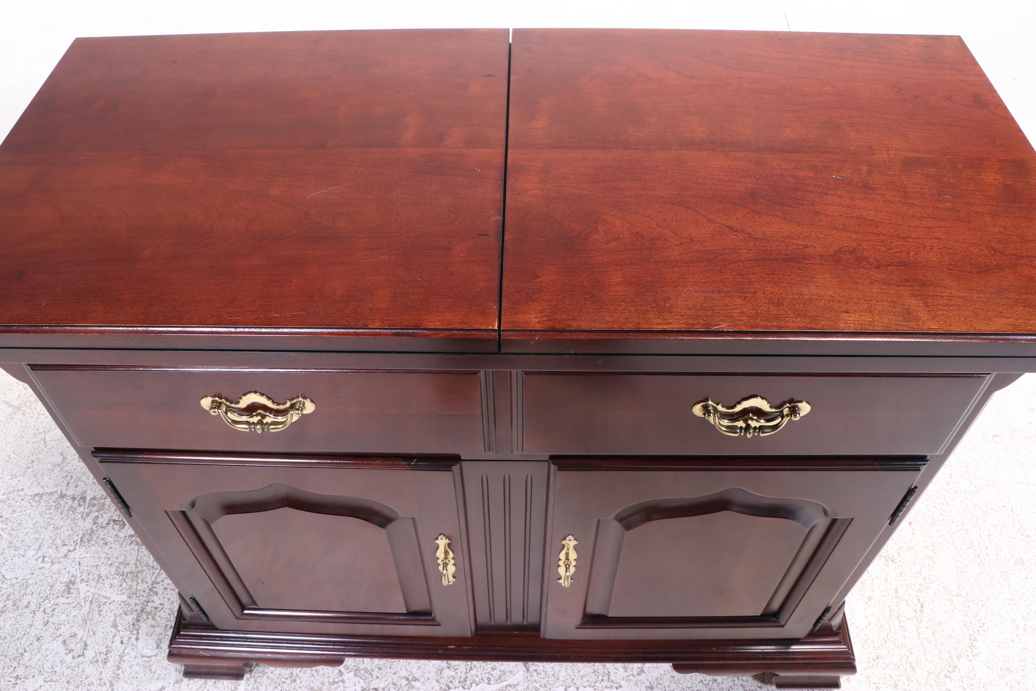 Thomasville American Colonial Style Cherrywood Flip-Top Serving Table | EBTH