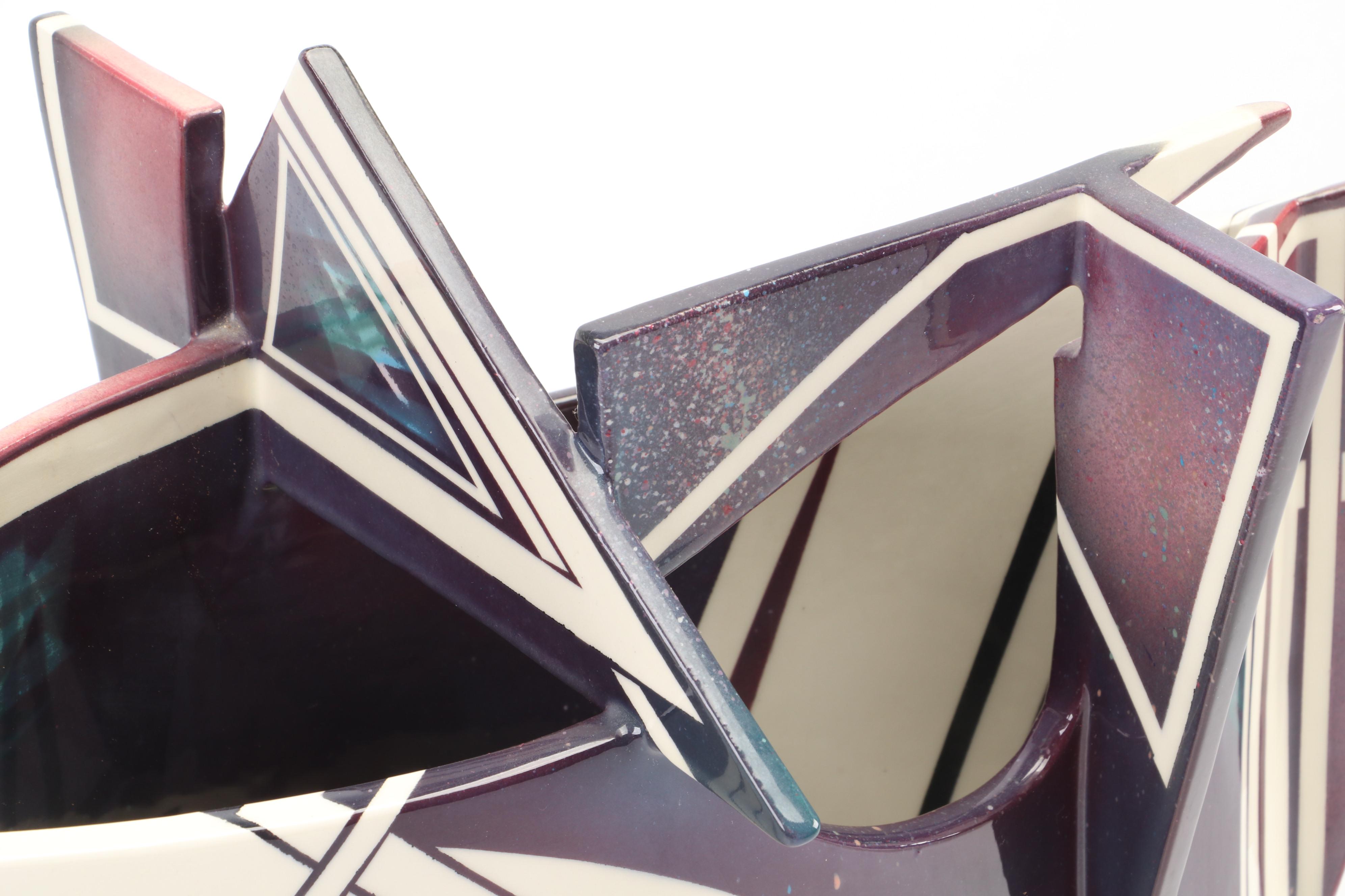 Signed Tom Hubert Memphis Style Ceramic Vessel | EBTH