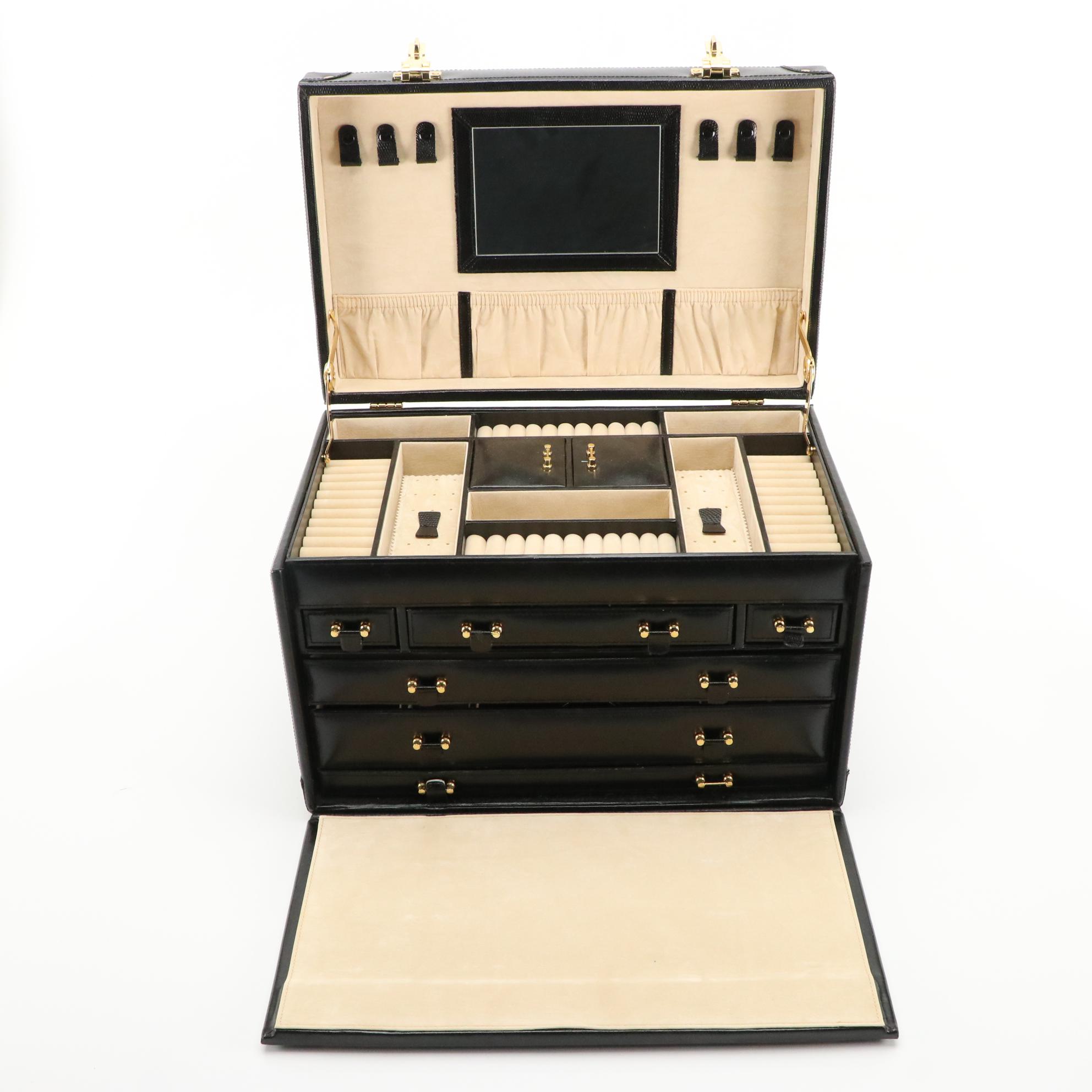 Wolf Locking Leather Vanity Case with Top Handle | EBTH