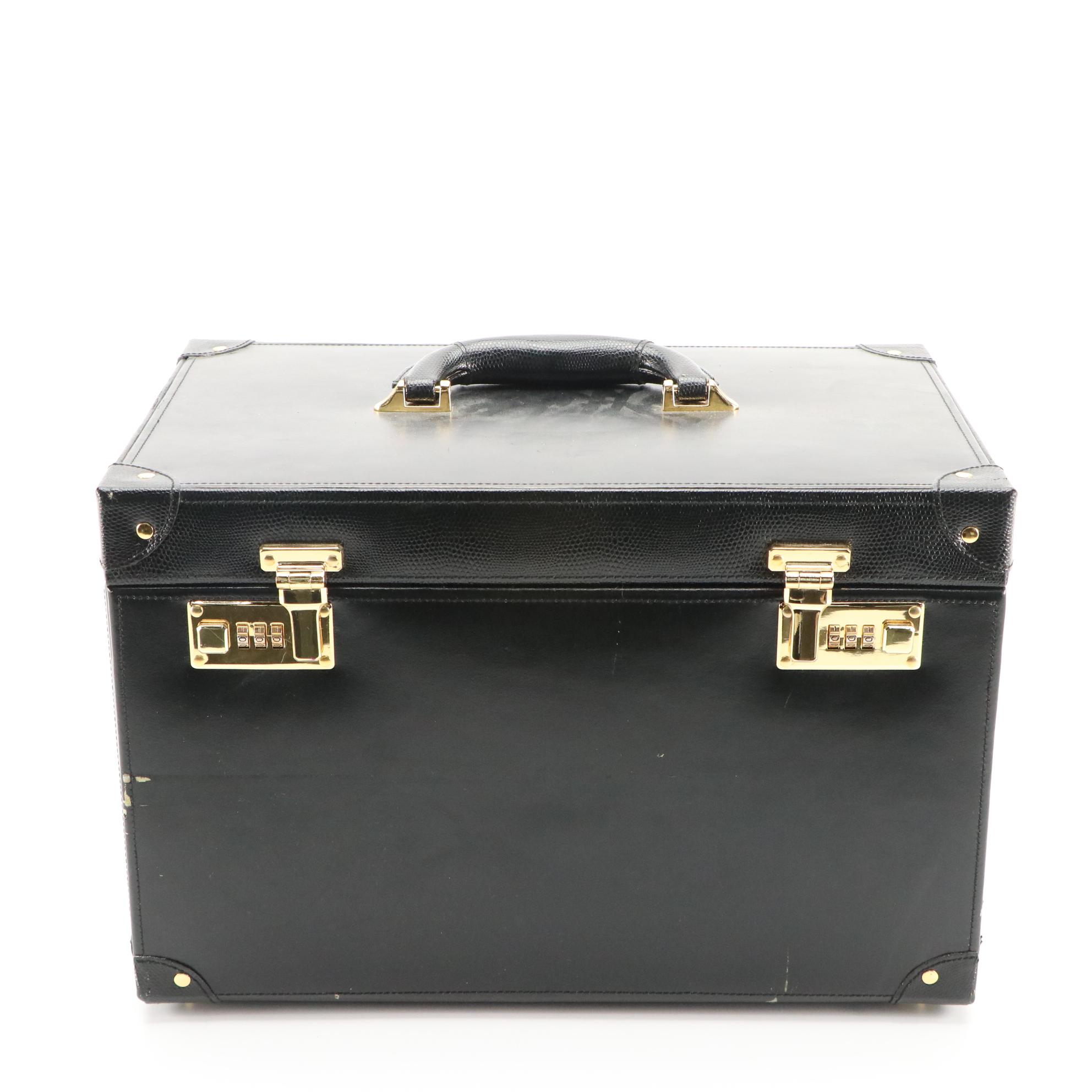 Wolf Locking Leather Vanity Case with Top Handle | EBTH