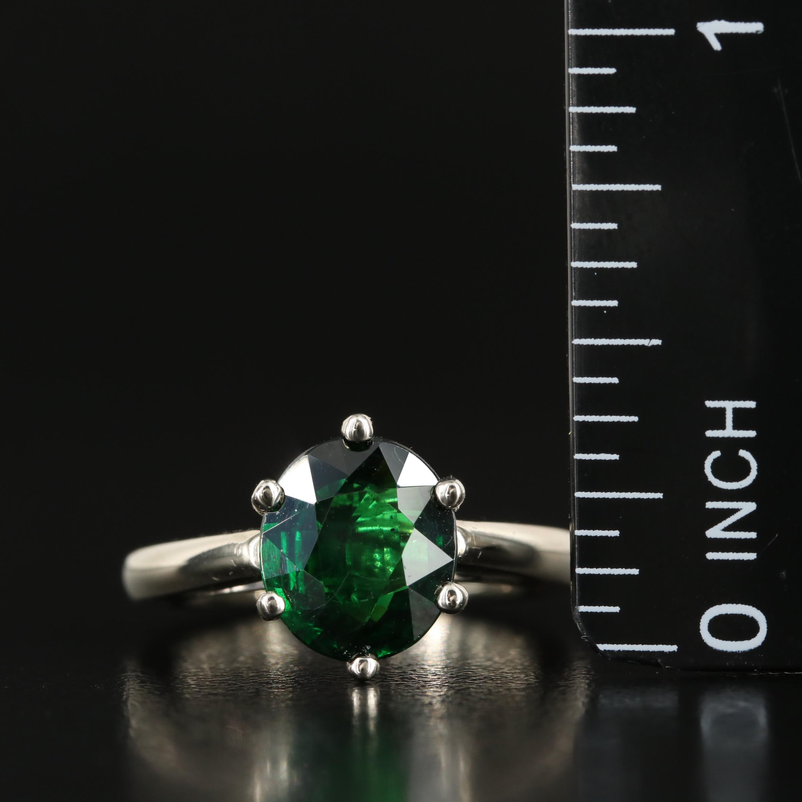 18K Tsavorite Solitaire Ring | EBTH