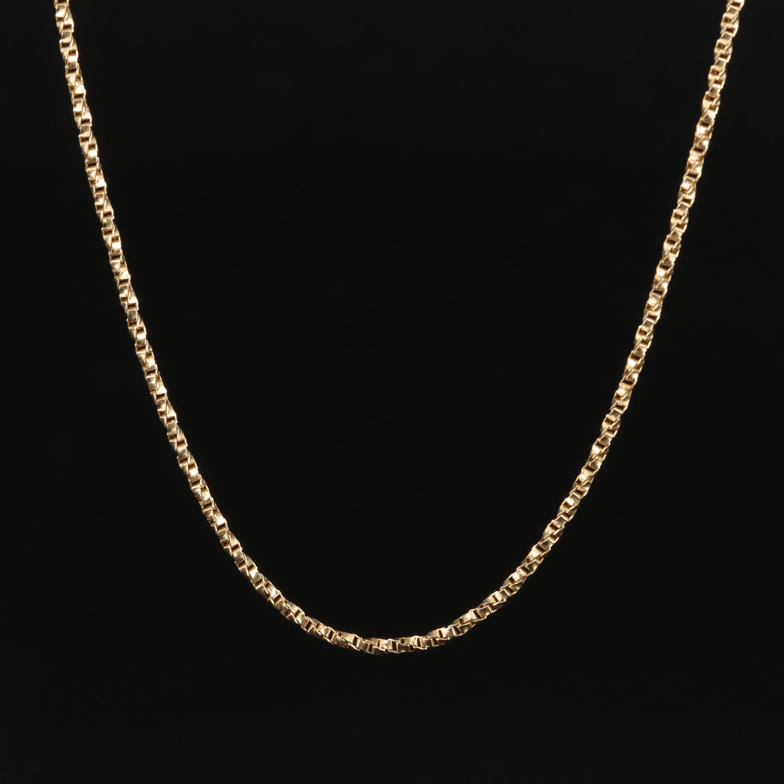 14K Twisted Box Chain Necklace | EBTH