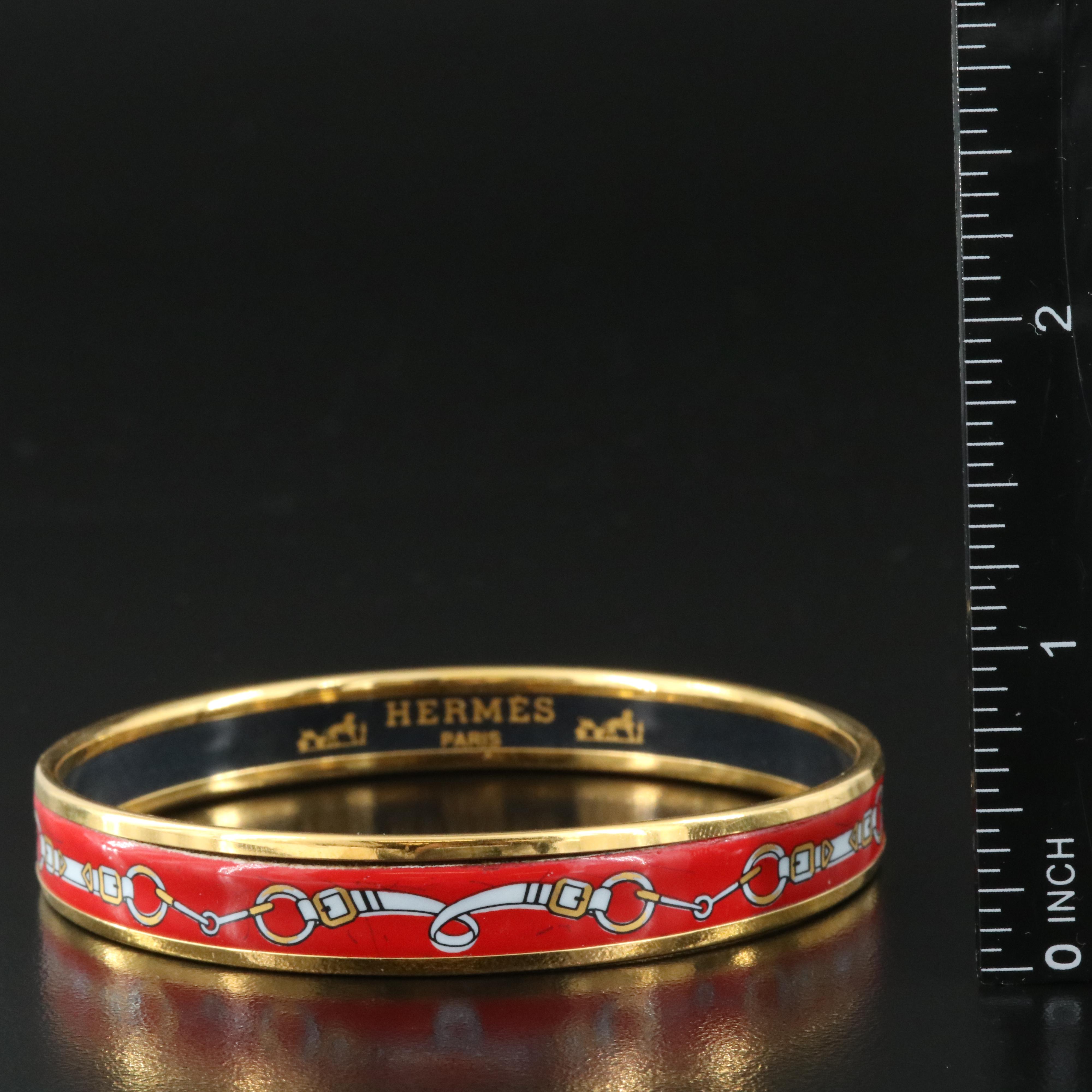 Hermès Red Enamel Narrow Bangle Bracelet with Box | EBTH