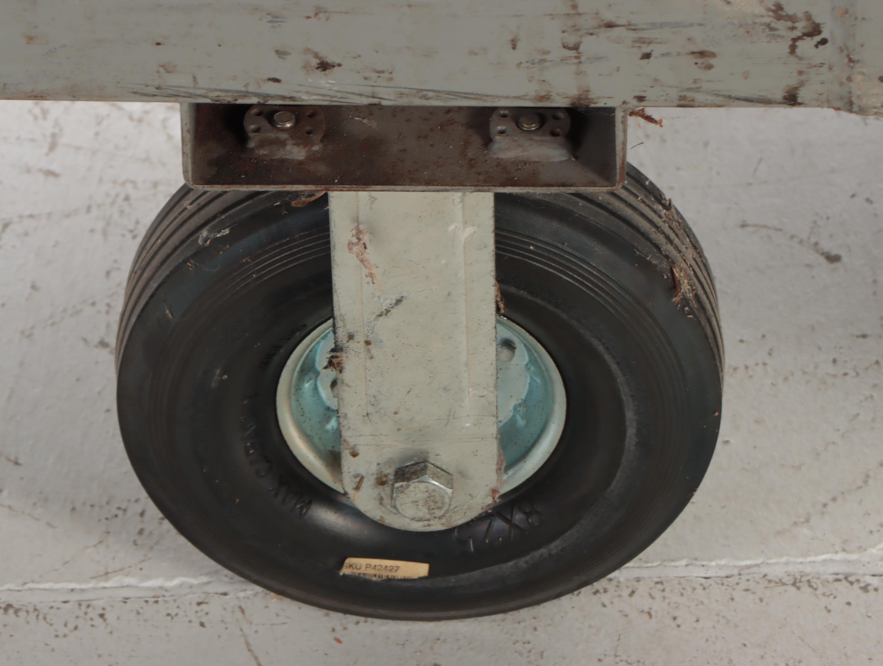 Industrial Work Carts With Dayton Split Phase and Other Motors | EBTH