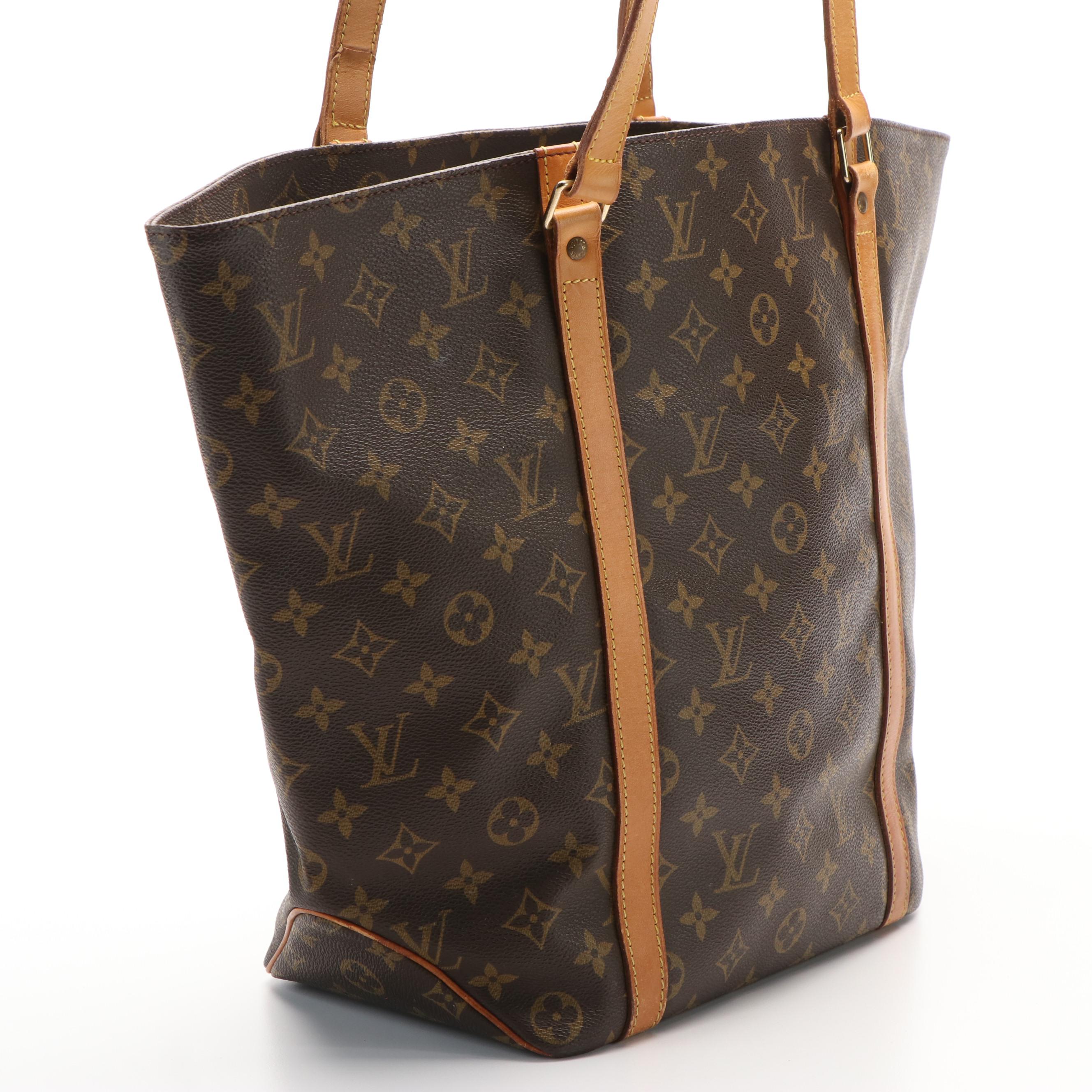 Louis Vuitton Sac Tote in Brown Monogram Coated Canvas and Leather | EBTH