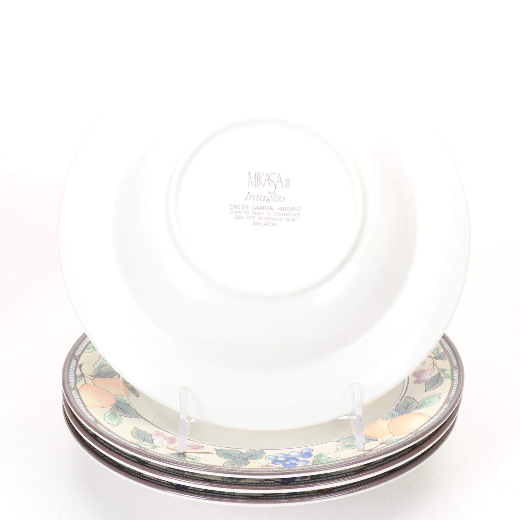 Mikasa "Intaglio" and "Garden Harvest" Dinnerware and Canister Set | EBTH