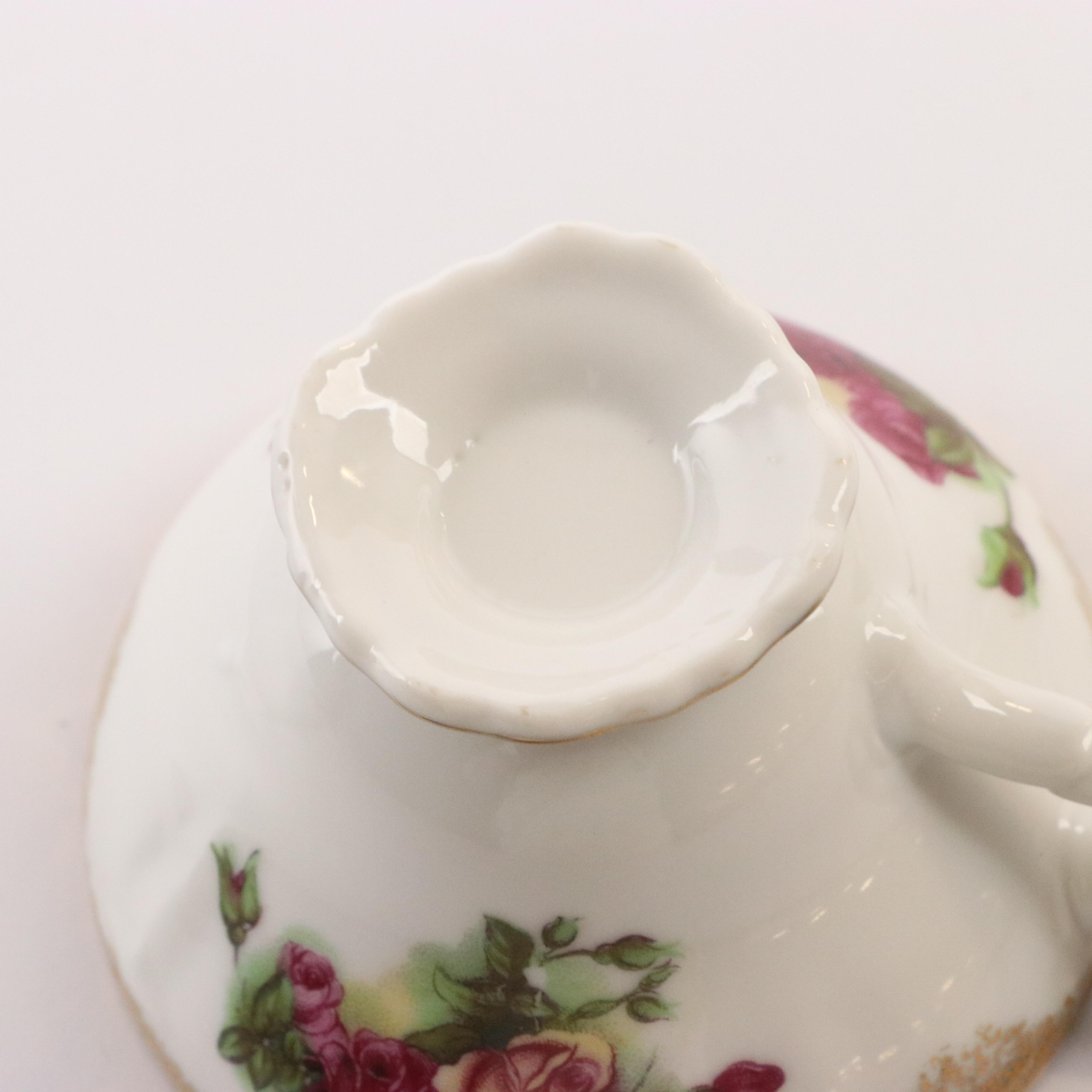 Royal Sealy Shell-Shaped Snack Plate Set with Rose Motif | EBTH