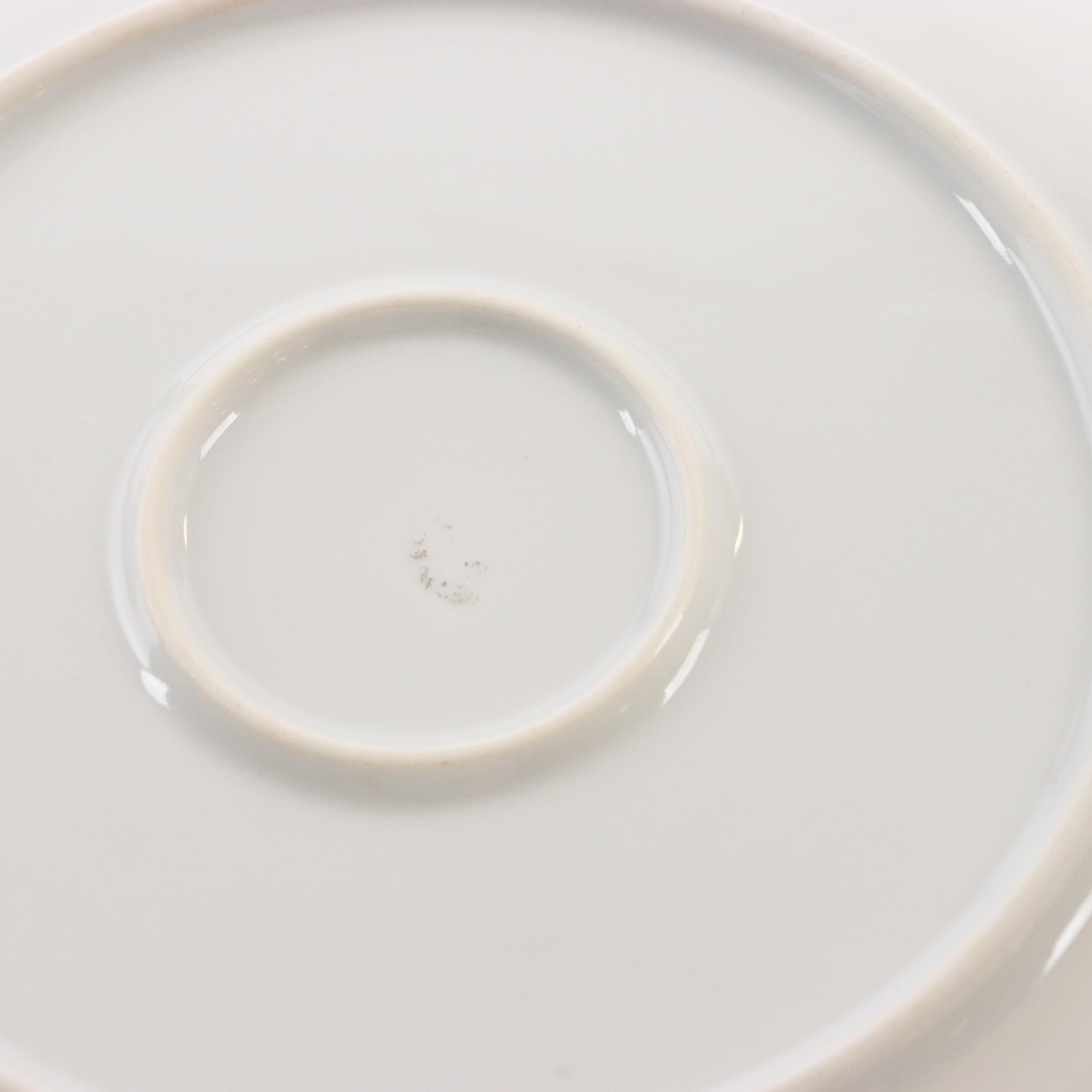 Royal Sealy Shell-Shaped Snack Plate Set with Rose Motif | EBTH