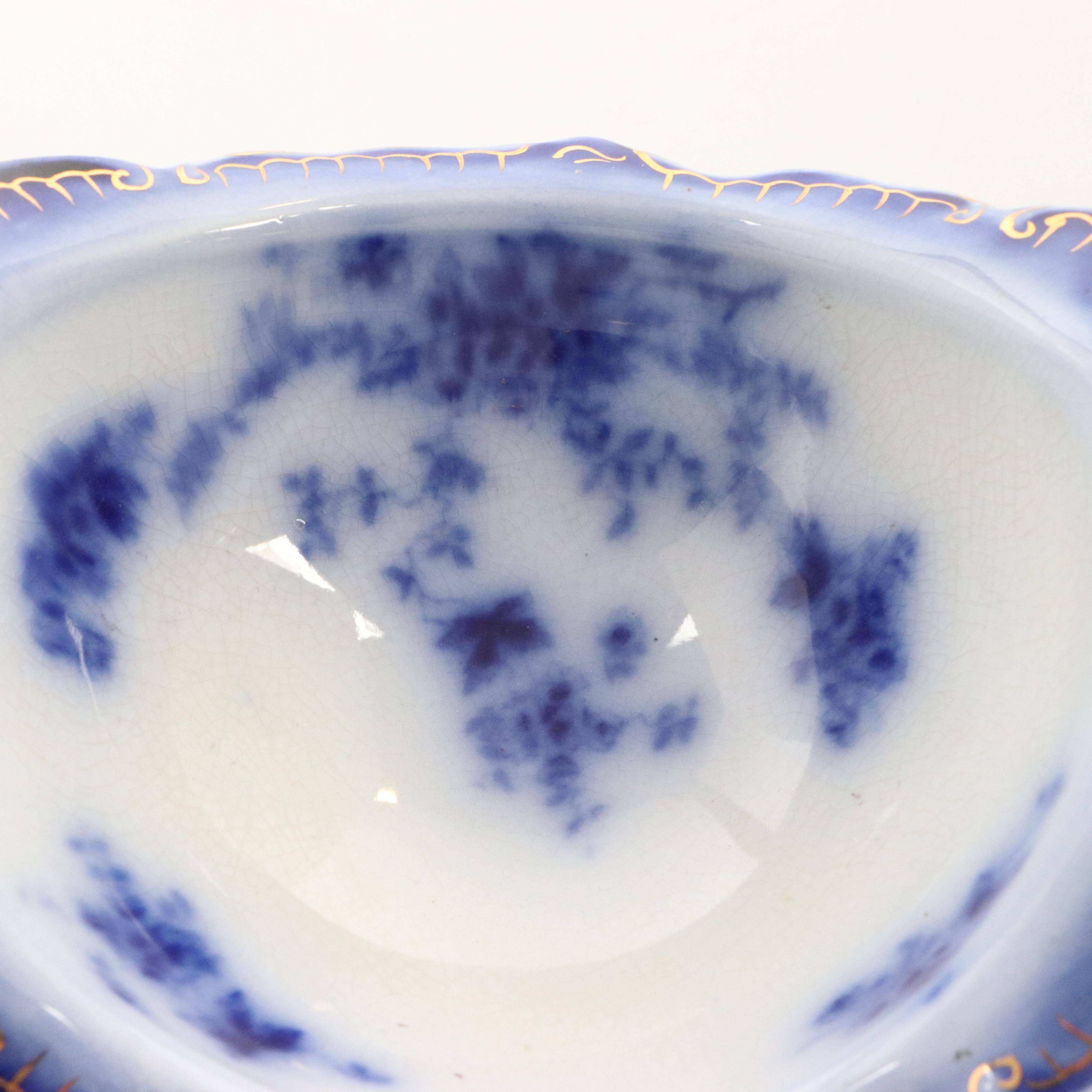 Wheeling Pottery "La Belle" Flow Blue Porcelain Centerpiece Bowls | EBTH