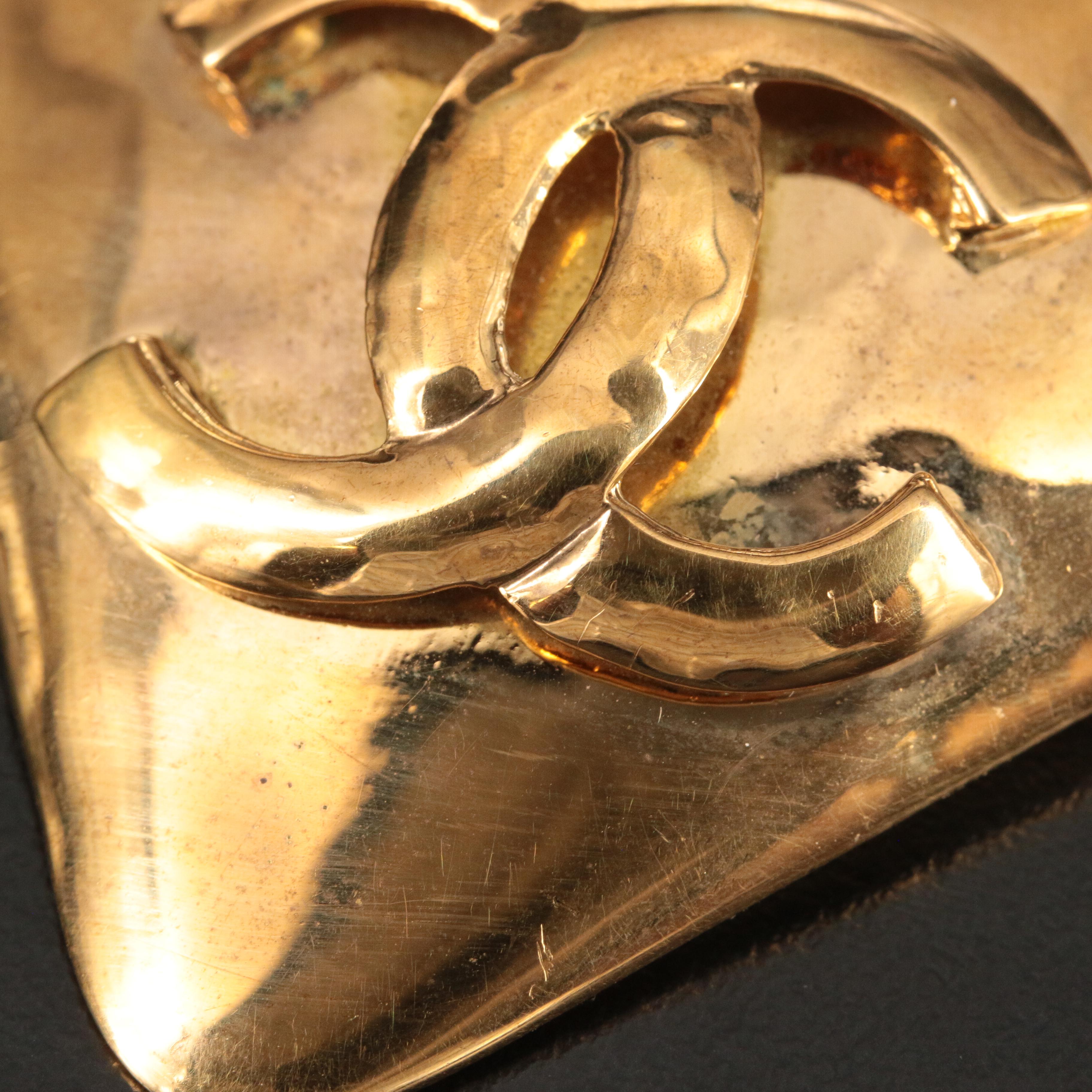 Chanel Heart Logo Brooch Spring 1993 | EBTH