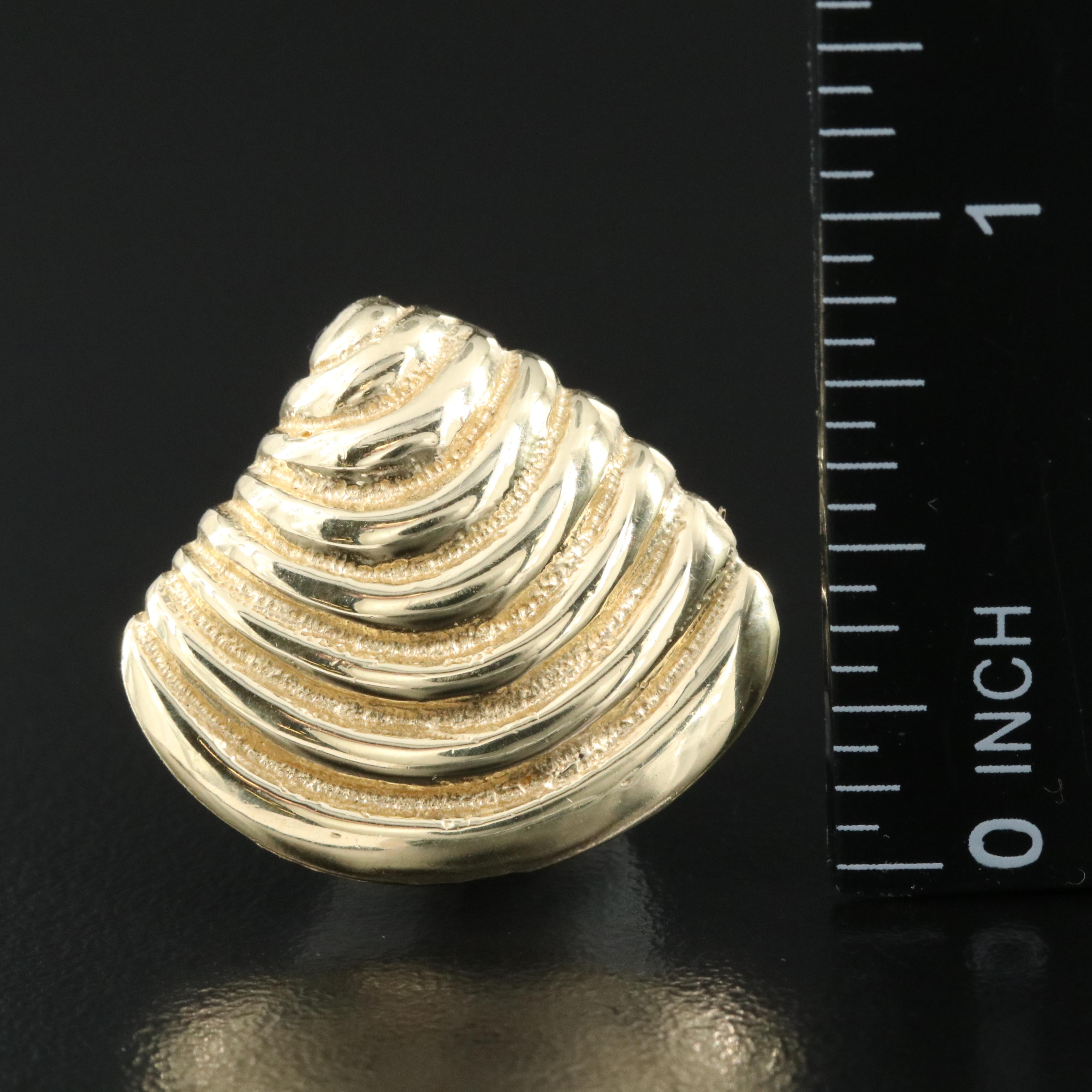 Vintage 14K Shell Pendant | EBTH