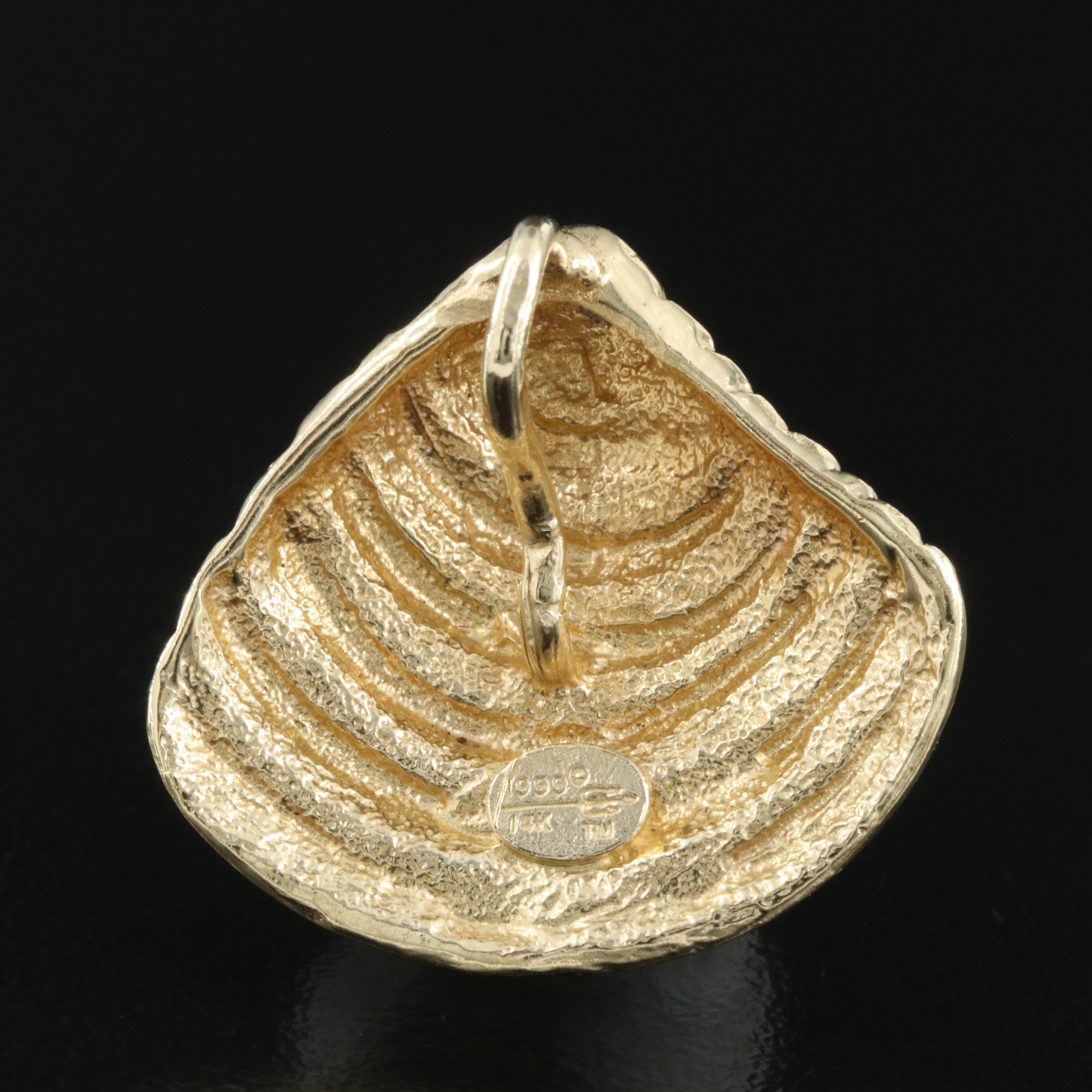 Vintage 14K Shell Pendant | EBTH