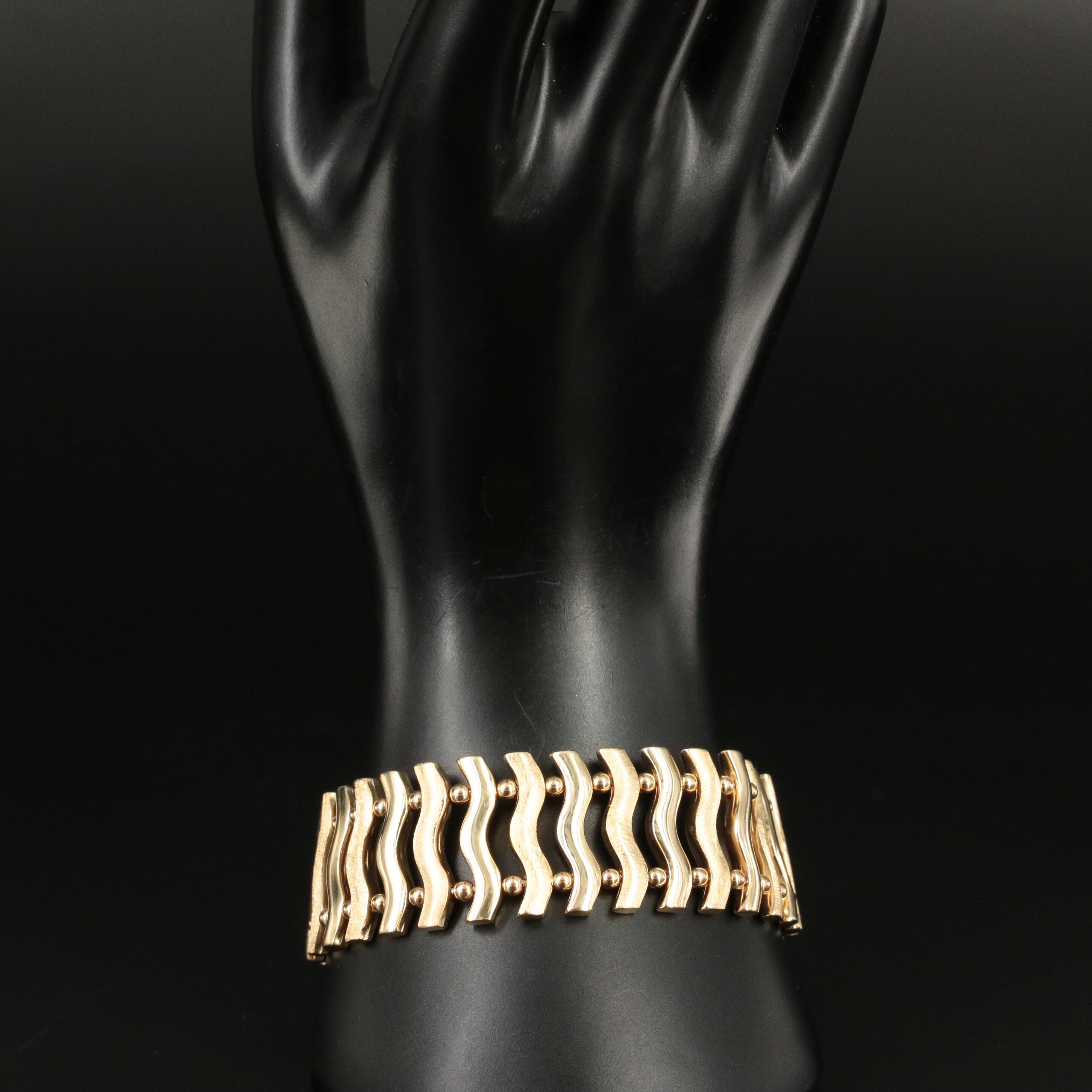 Italian 14K Wave Link Bracelet | EBTH