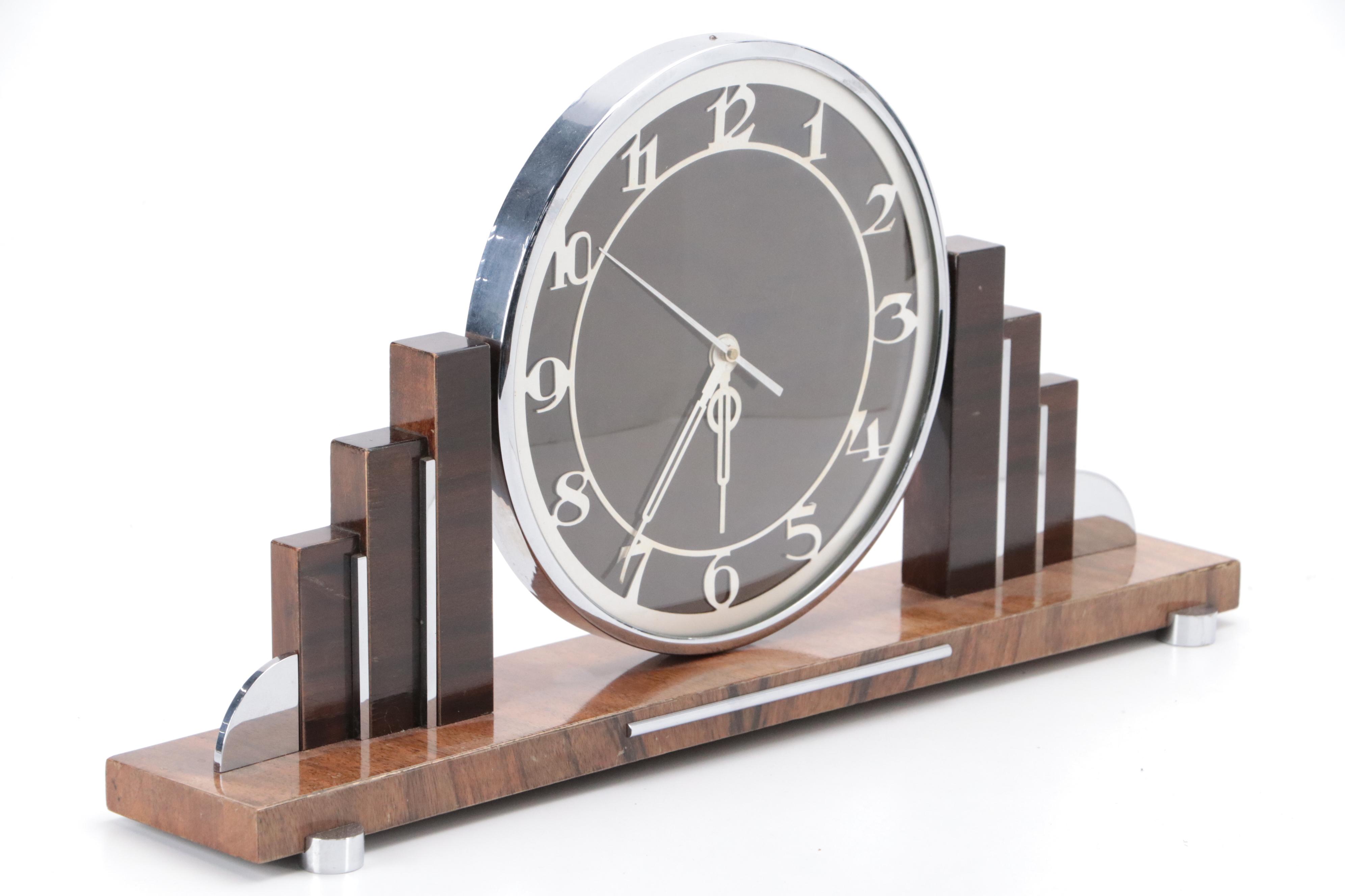 Art Deco Style Clock with Gooseneck Metal Task Lamp Attributed to ...