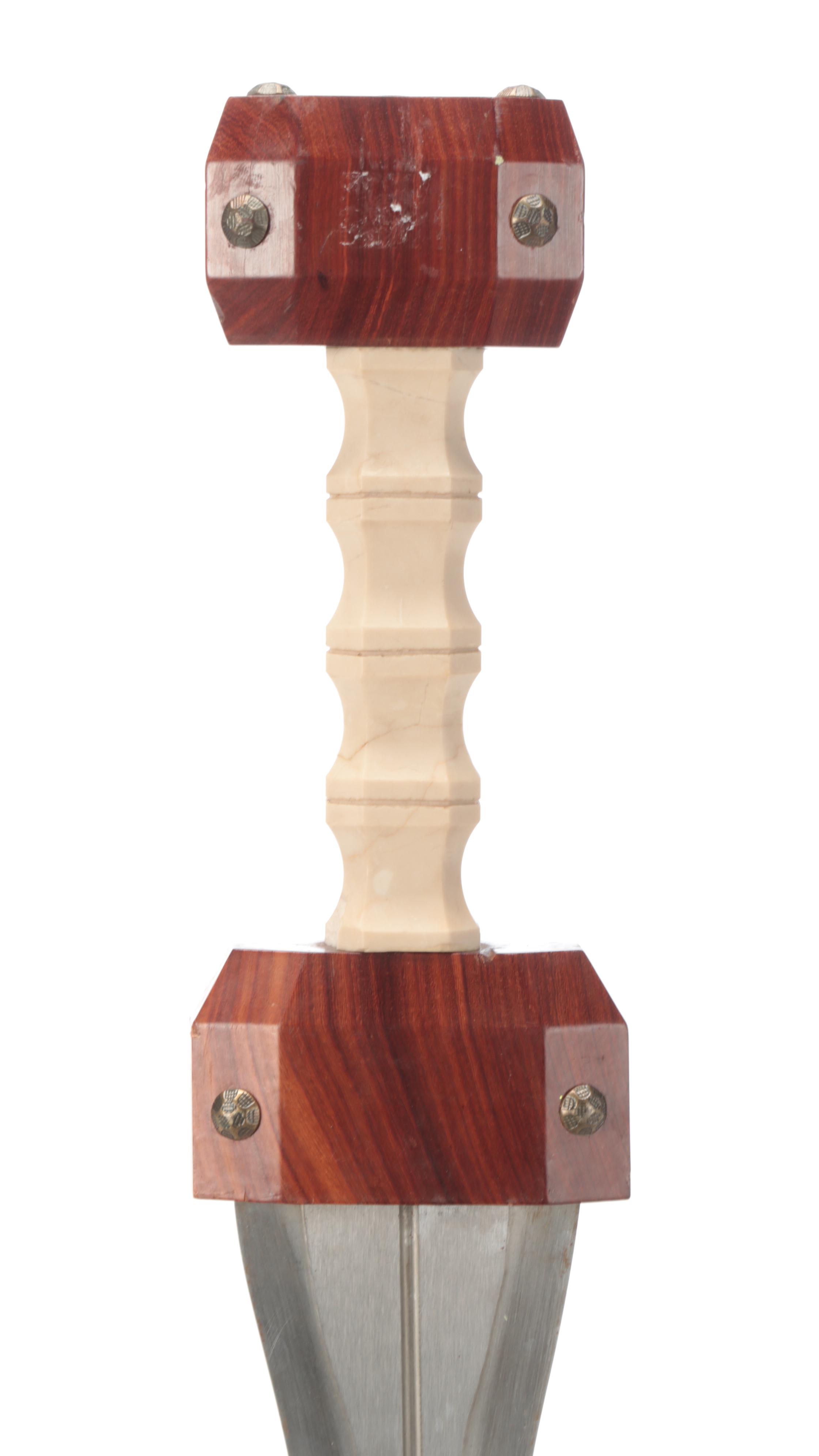 "Maximus" Reproduction Gladiator Sword | EBTH