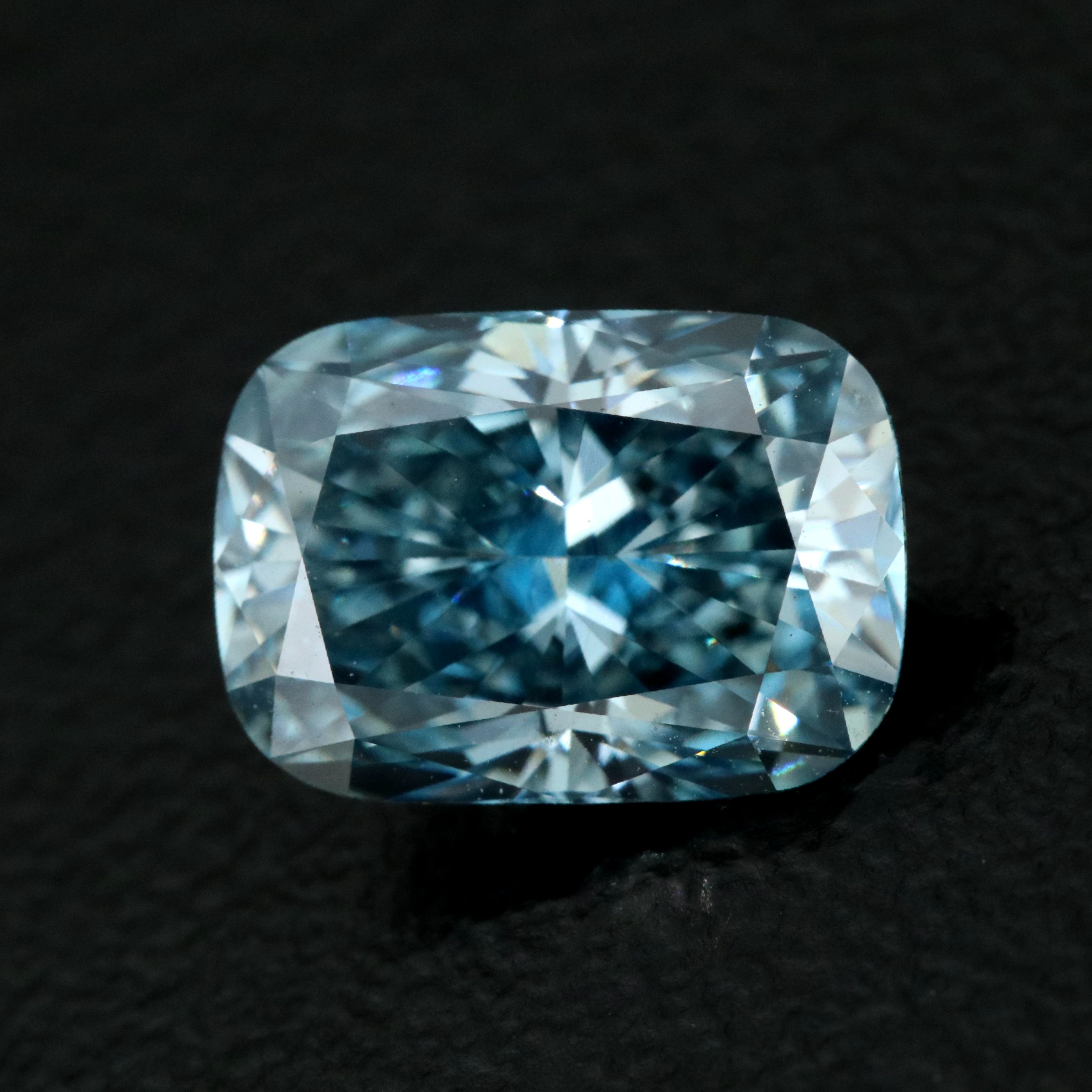 Loose 2.10 CT (Origin Undetermined) Fancy Intense Blue Diamond | EBTH