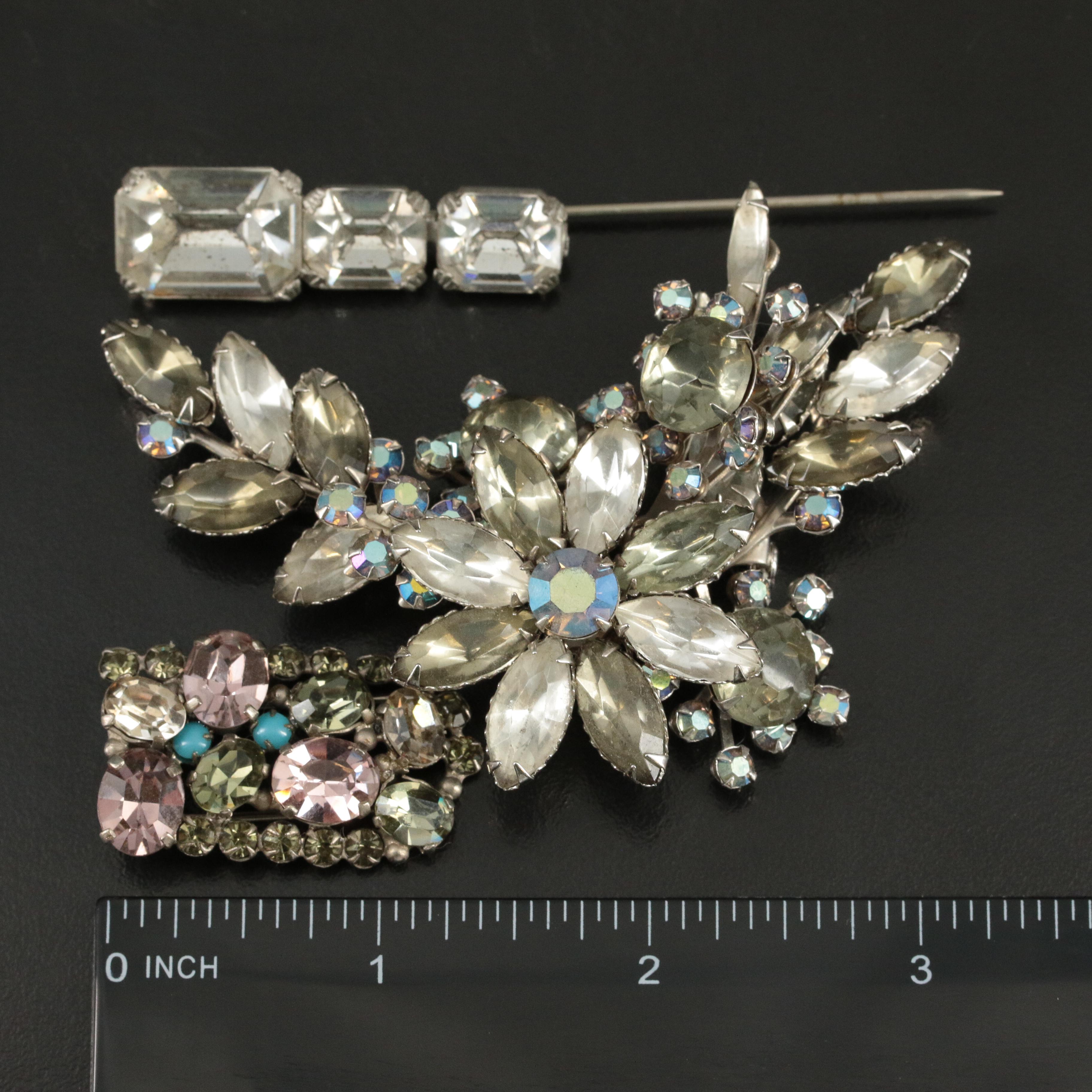 Vintage Rhinestone Brooch Collection Including Déposé | EBTH