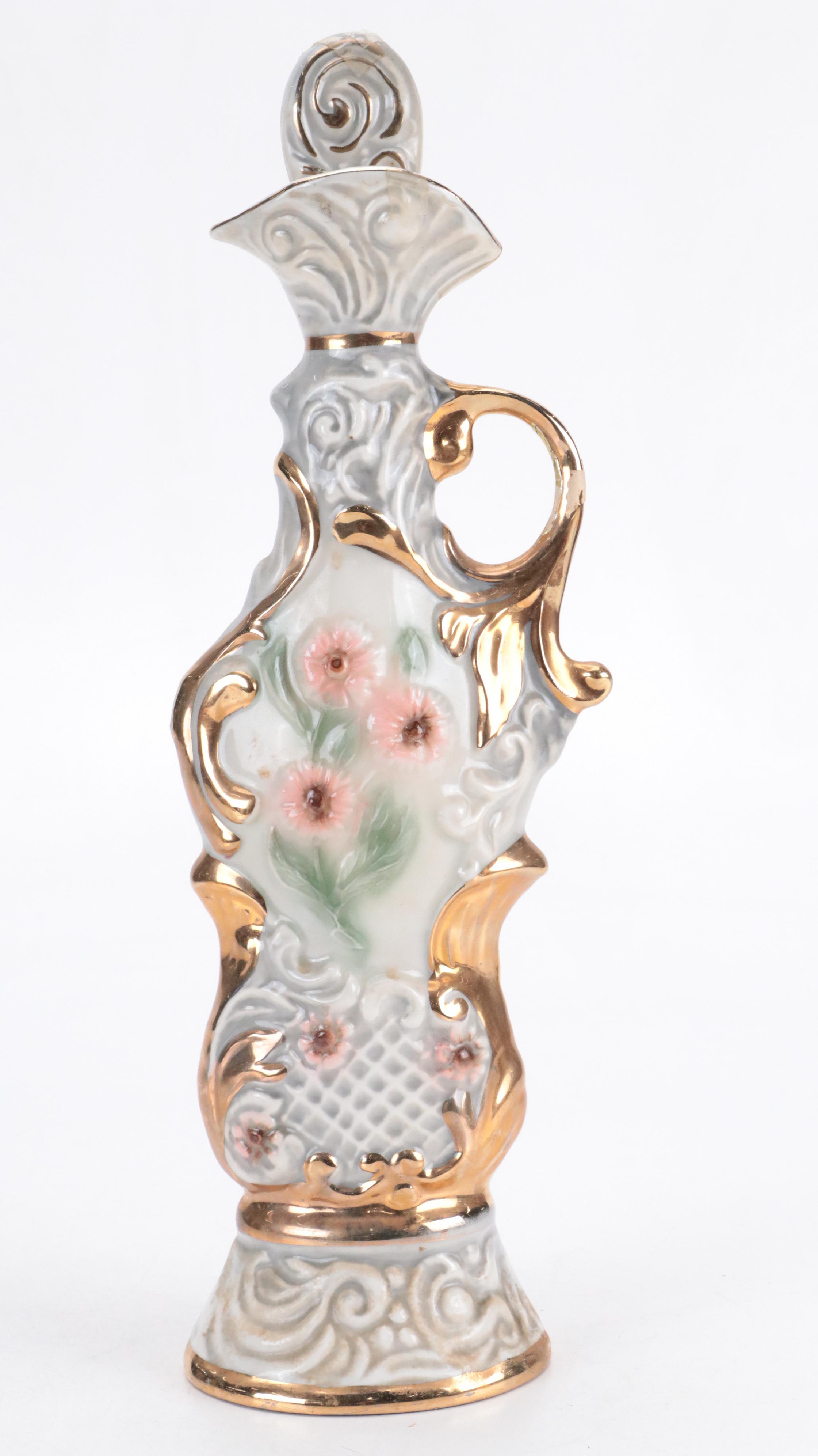 Early Times and Other Ceramic Novelty Whiskey Decanters | EBTH