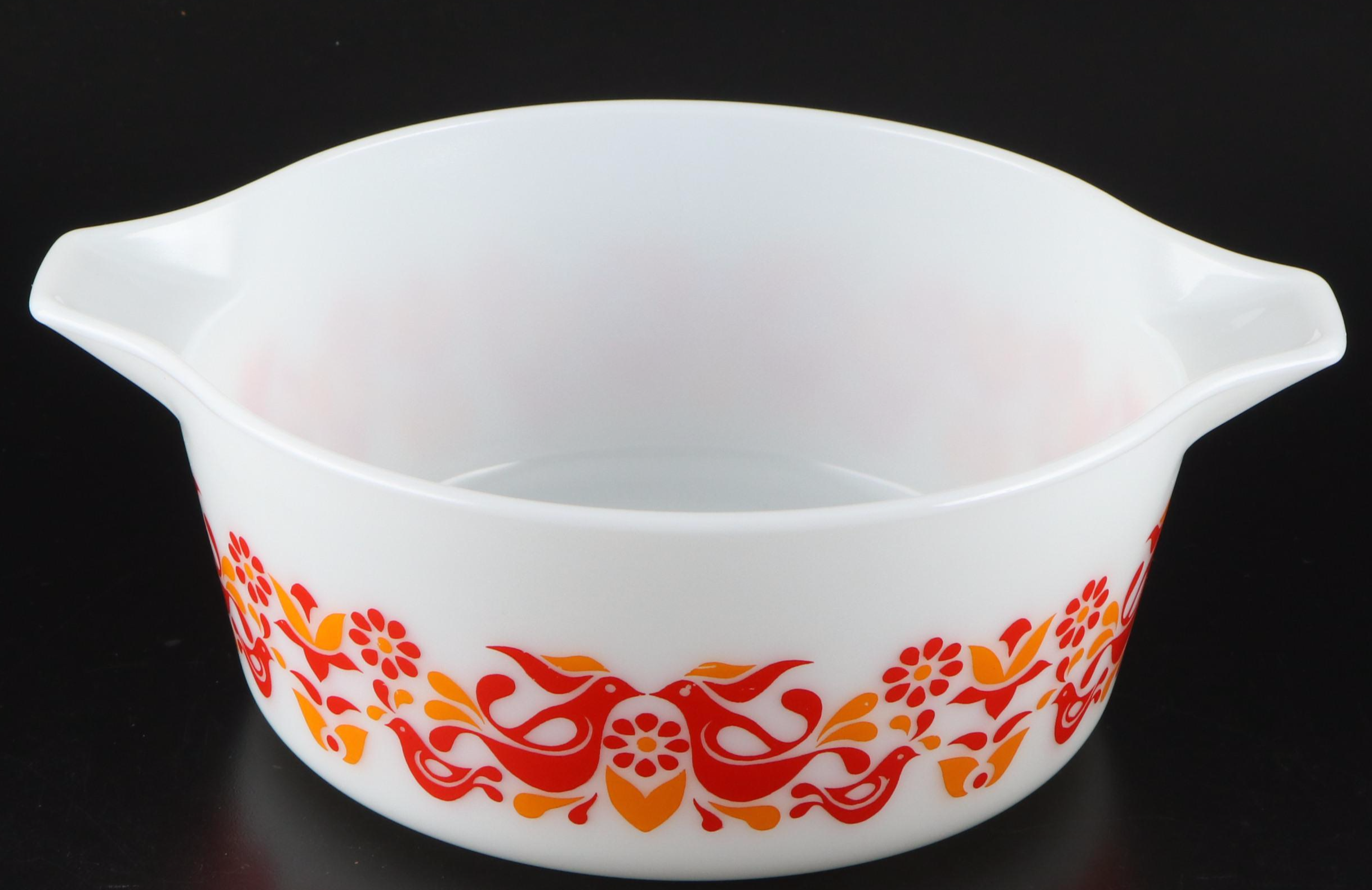 Pyrex "Friendship" Casseroles and Refrigerator Glass | EBTH