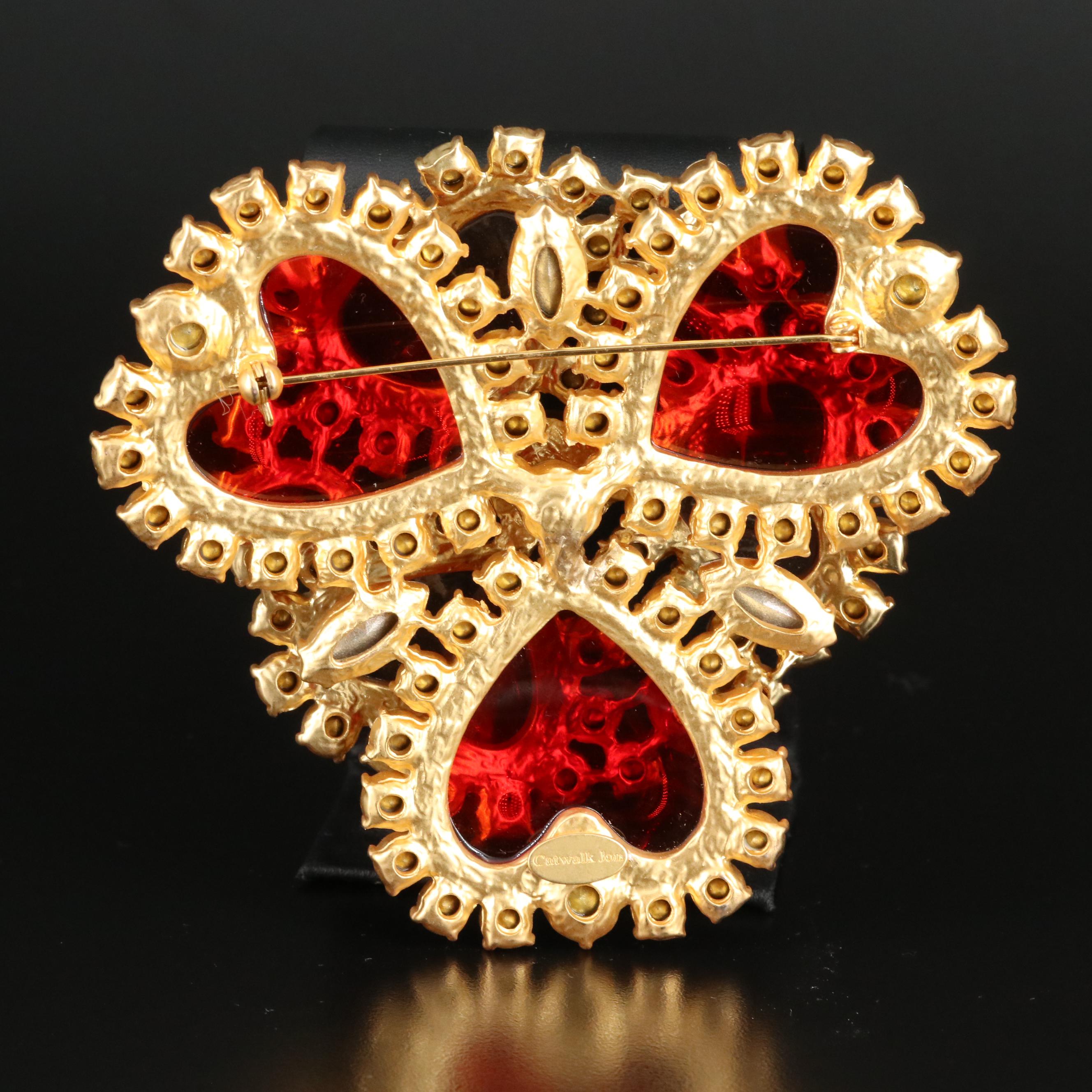 Catwalk Jon Large-Scale Rhinestone Stacked Hearts Trefoil Brooch | EBTH