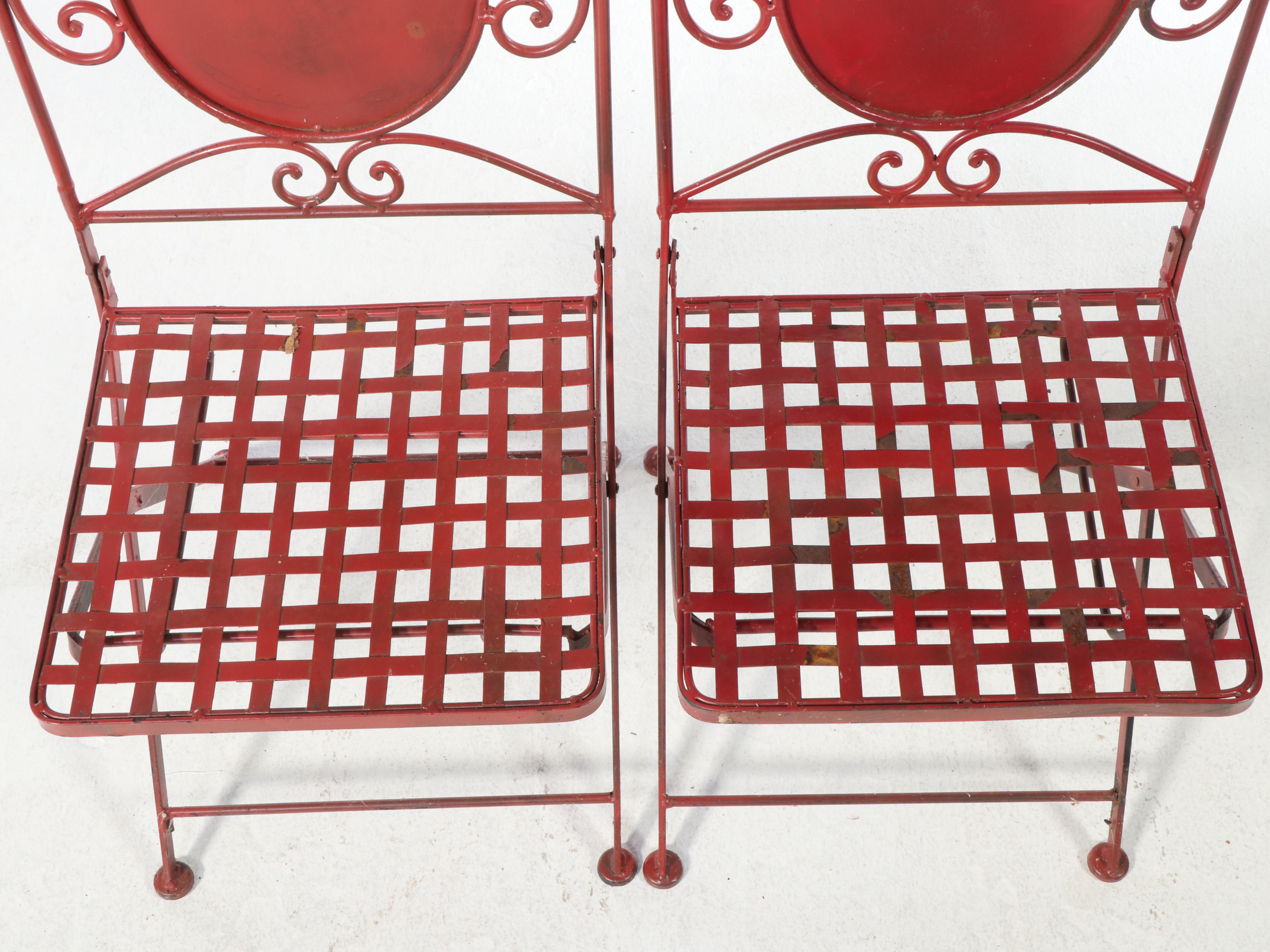 Red Painted Metal Three-Piece Patio Bistro Set | EBTH