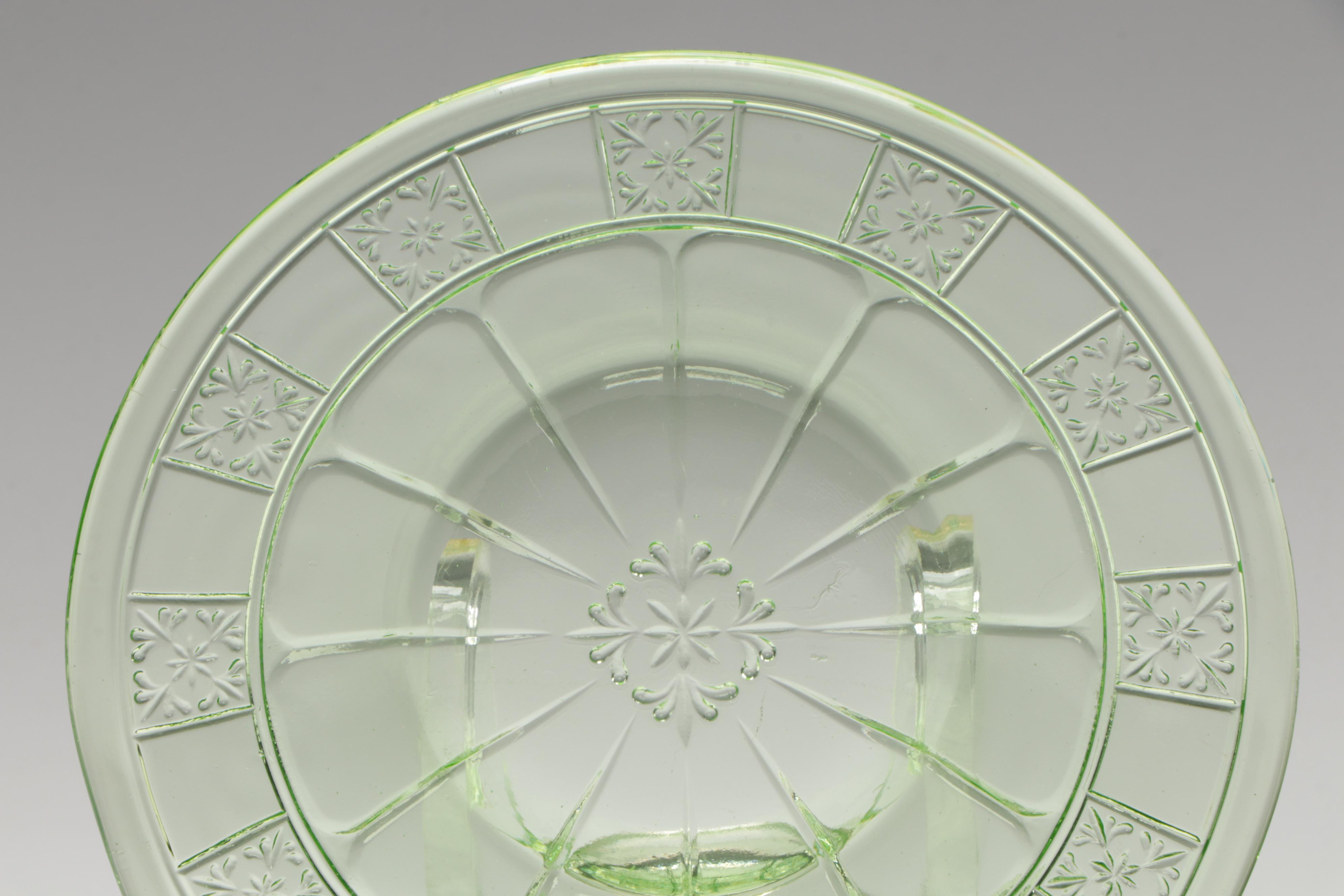 Jeannette "Doric" Uranium Glass Dinnerware, 1935-1938 | EBTH