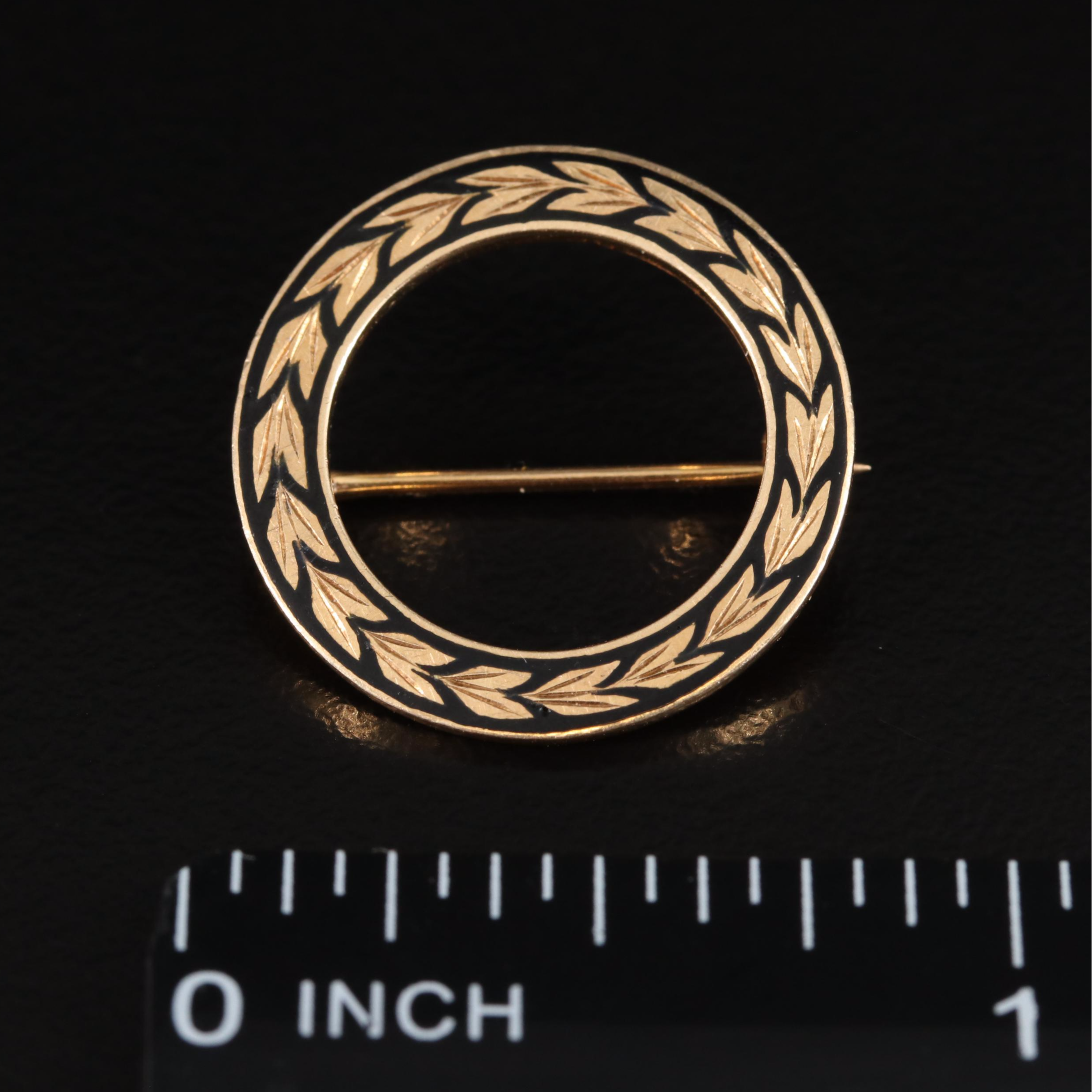 14K Enamel Laurel Wreath Pin | EBTH