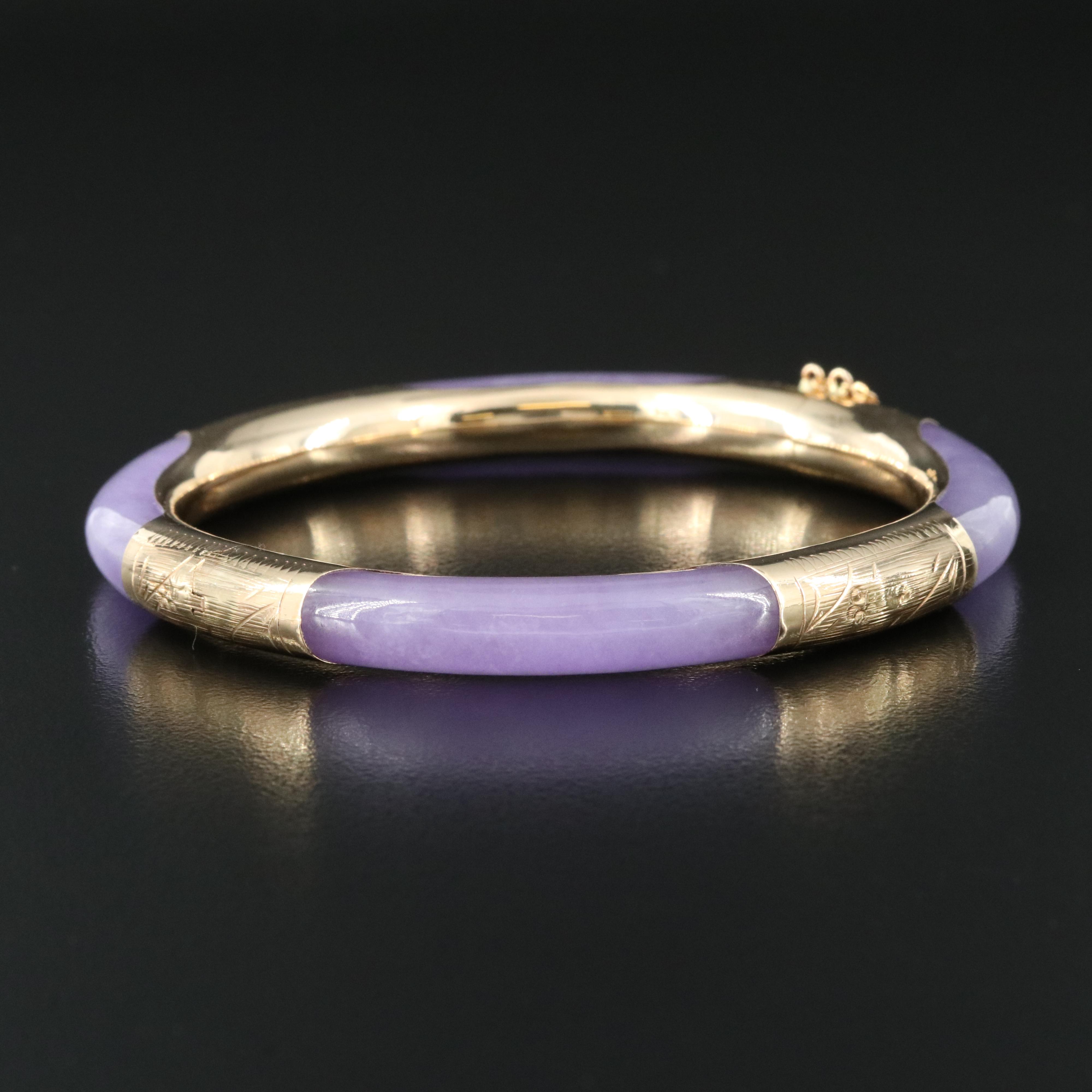 14K Jadeite Hinged Bangle | EBTH