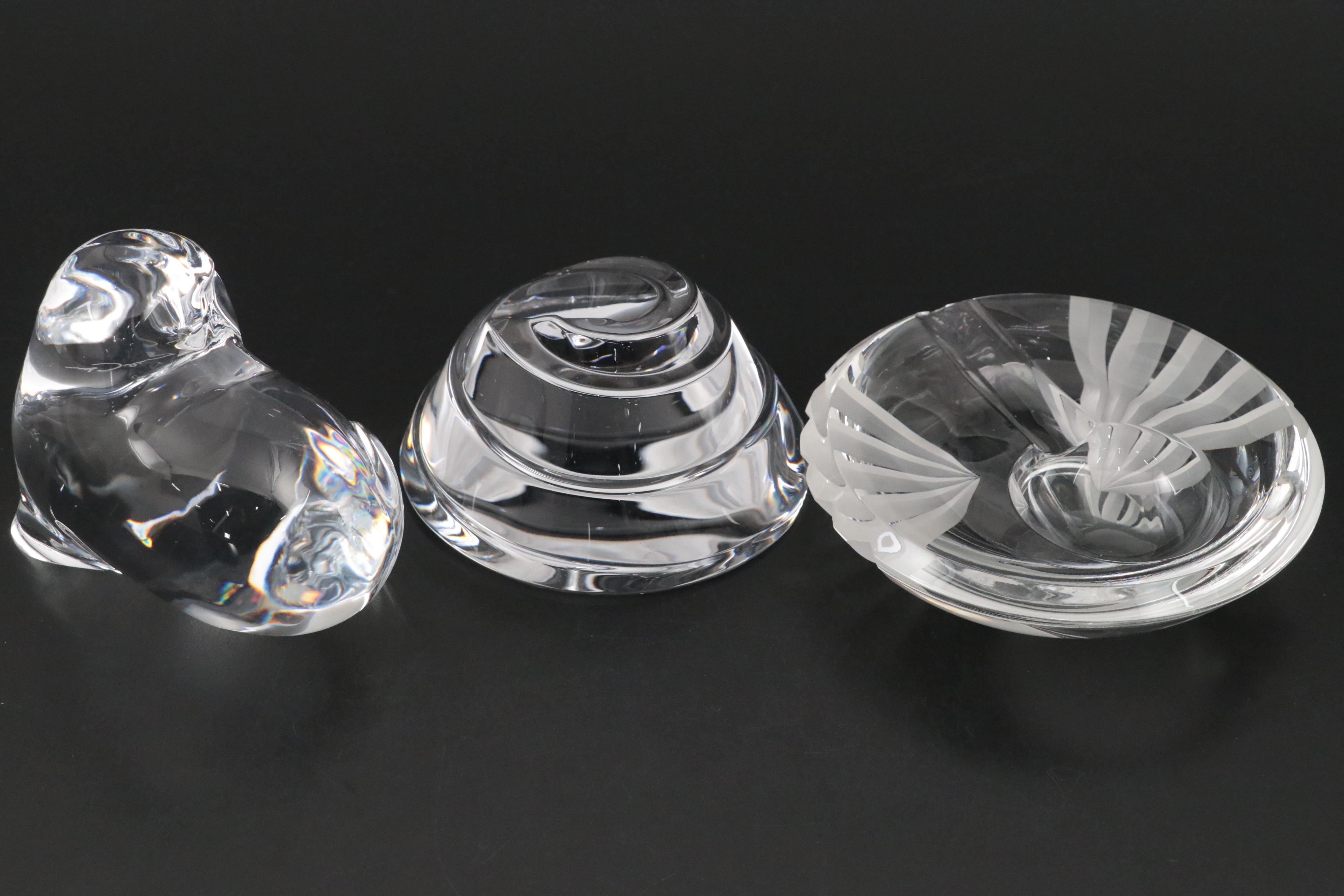 Hoya Crystal Art Glass Walrus and Shooting Star Paperweights with ...